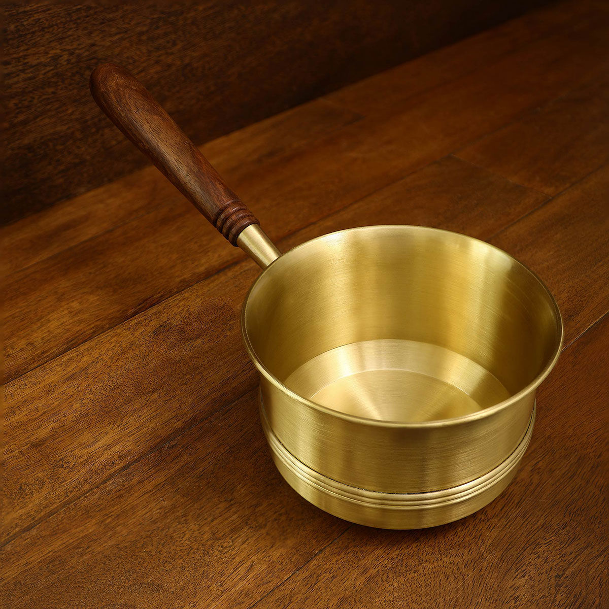 Buy Ellementry Arra Brass Tea Pan With Wooden Handle Small Non Stick Buy Ellementry Arra Brass Tea Pan With Wooden Handle Small Non Stick