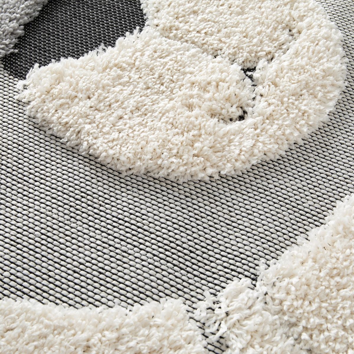 Buy OBSESSIONS Machine Made Non Shedding Centerpiece Carpet, Cream Online