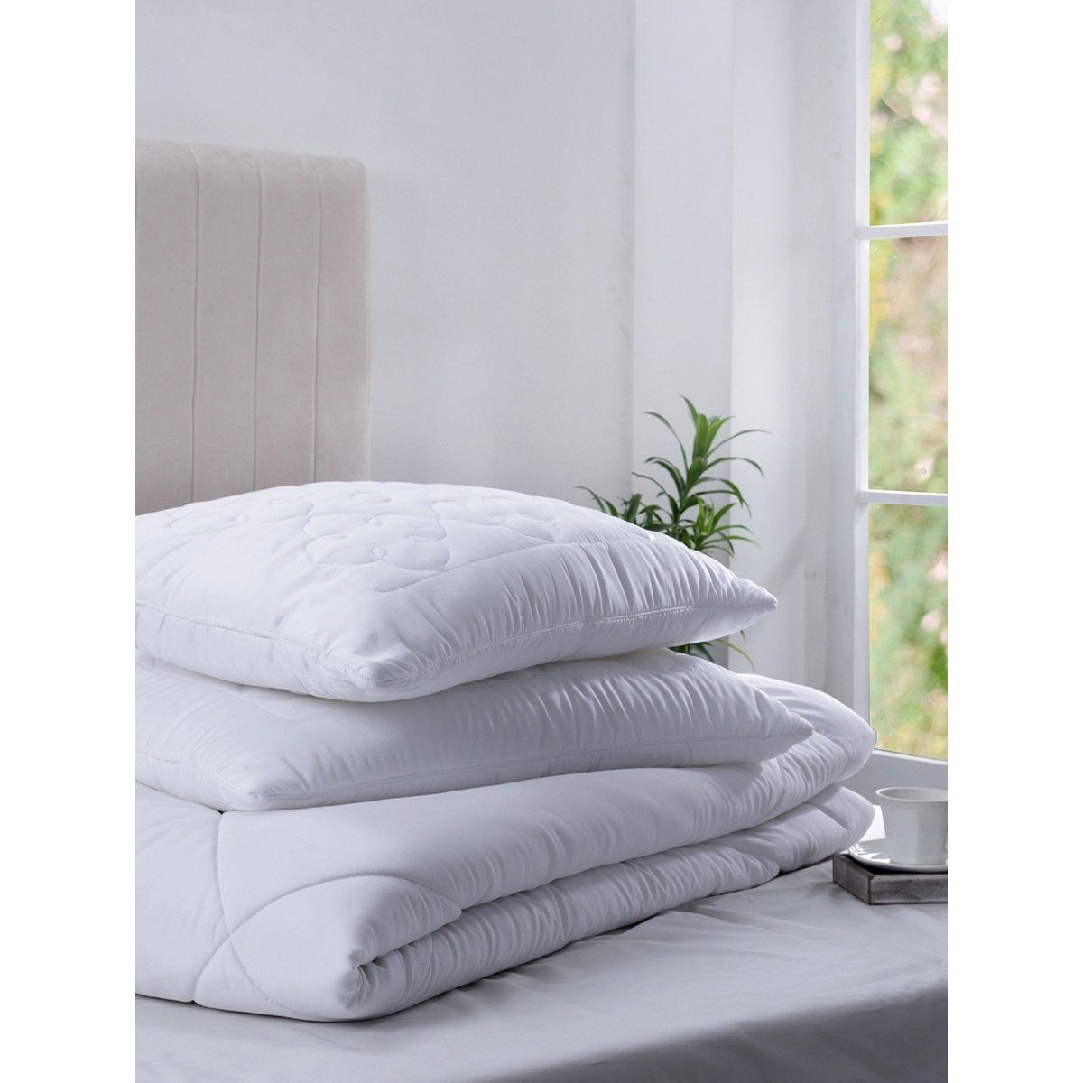 Buy Maspar Essentials Magnus Polyester White Quilted Machine Regular ...