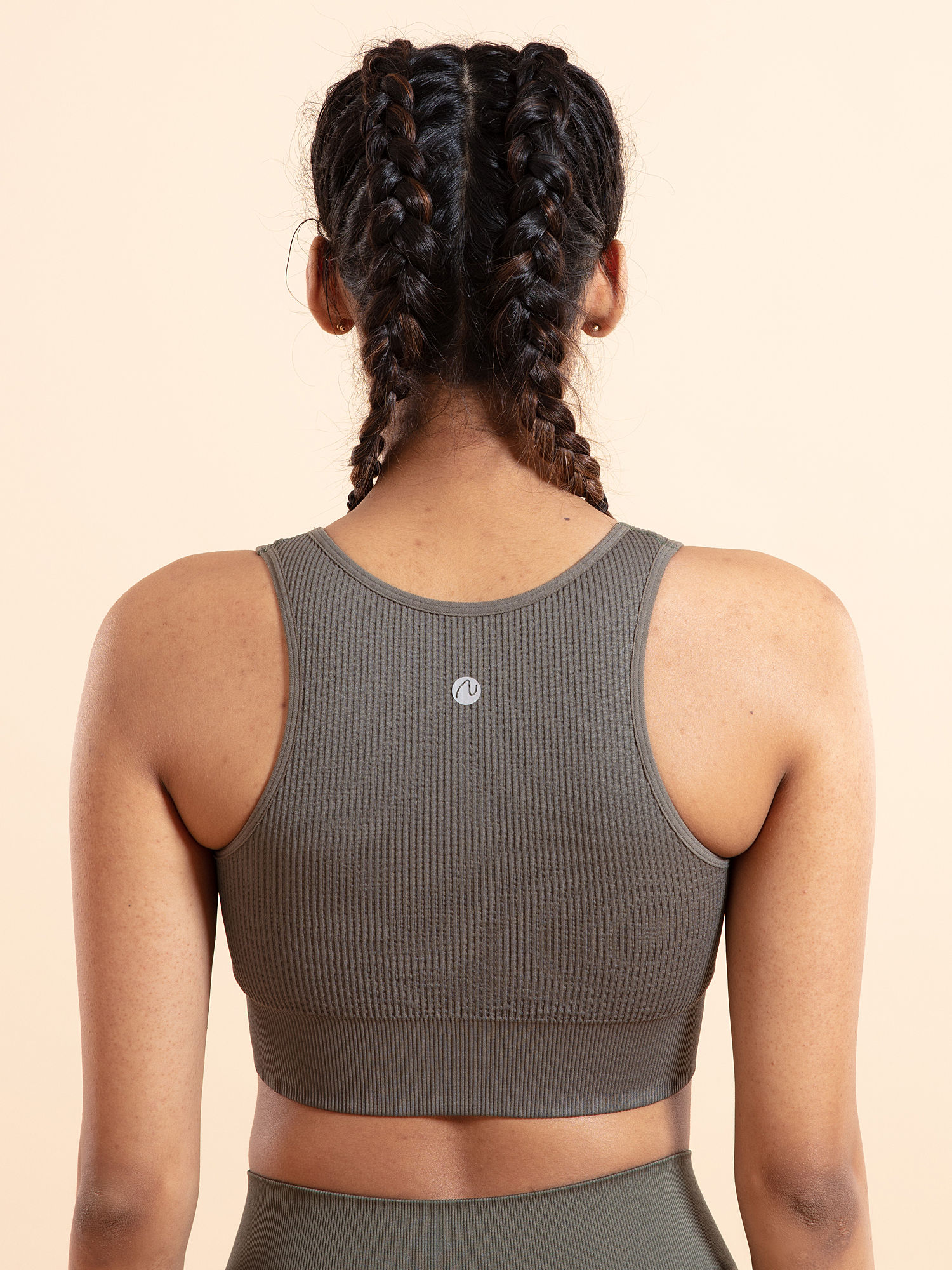 Buy Nykd by Nykaa All Day Seamless Sports Bra with removable cookies ...