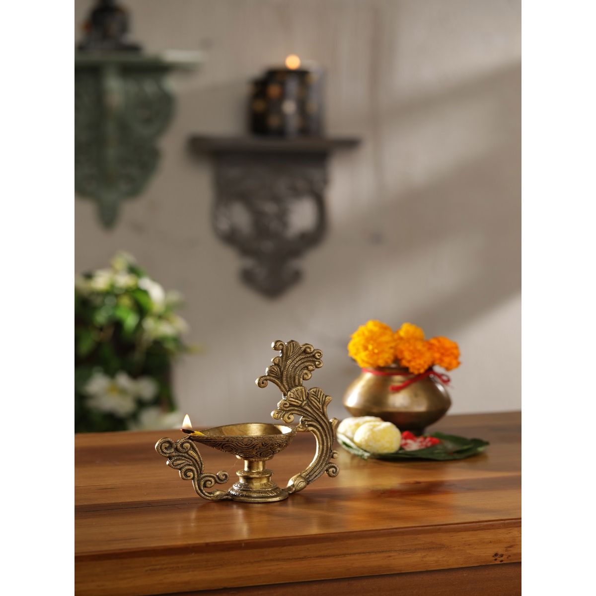 Buy Amoli Concepts Brass Diya with Handle Online
