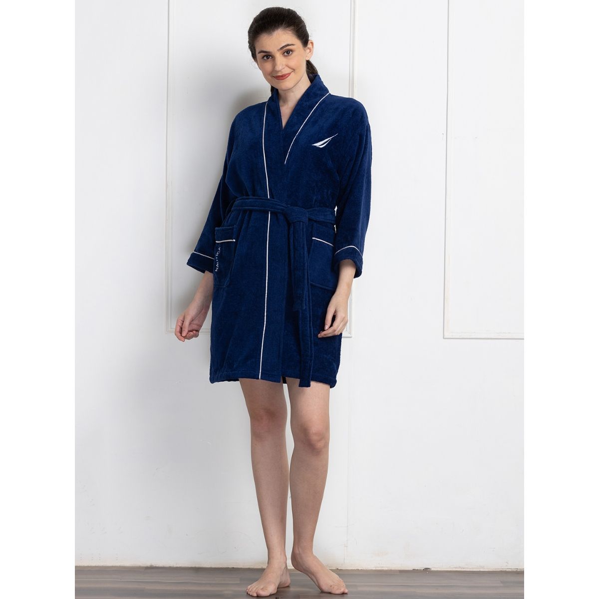 Nautica Luxurious Ultra Soft Bath Robe -2pc: Buy Nautica Luxurious ...