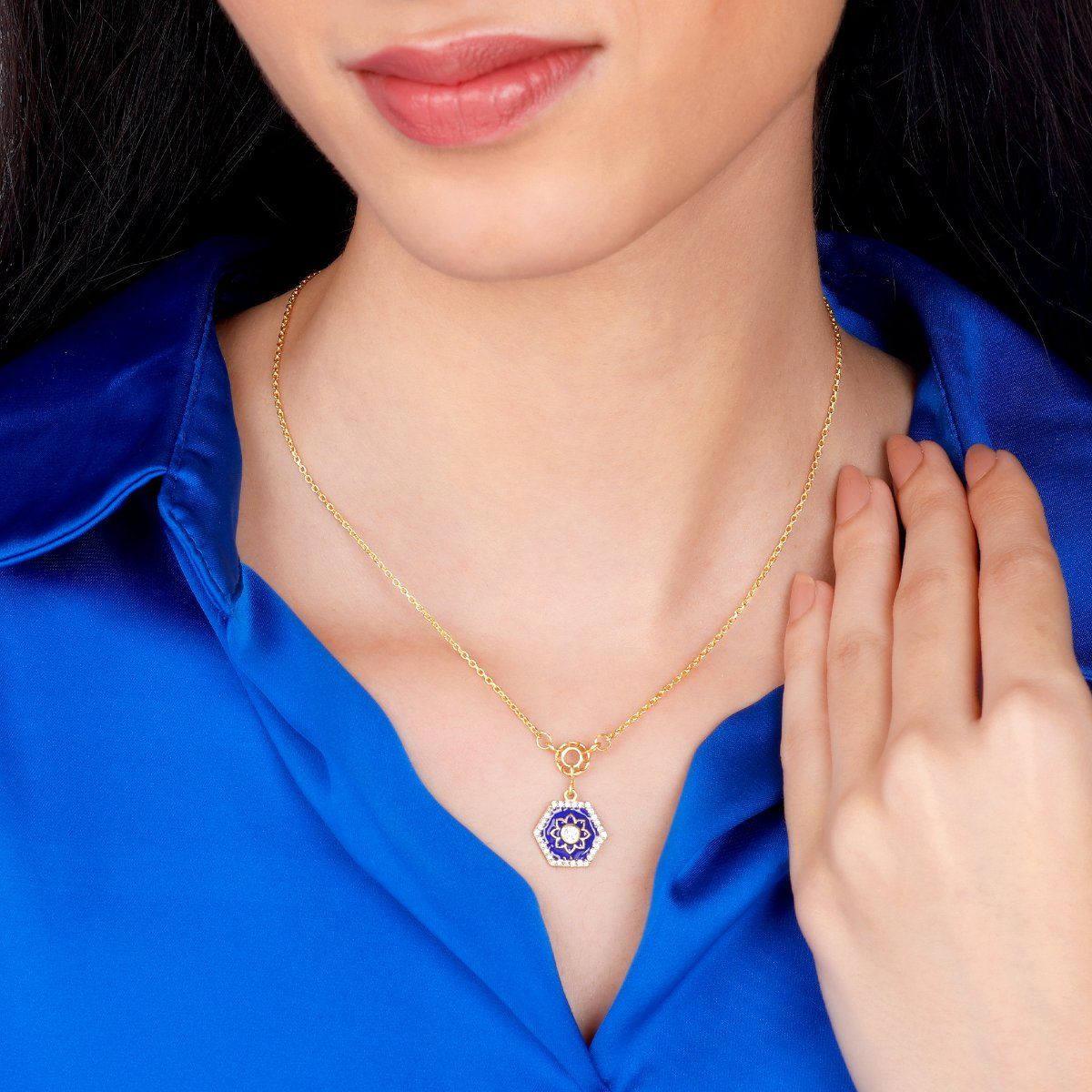 Buy GIVA Sterling Silver Golden Taj Mosaic Pendant with Link Chain for ...