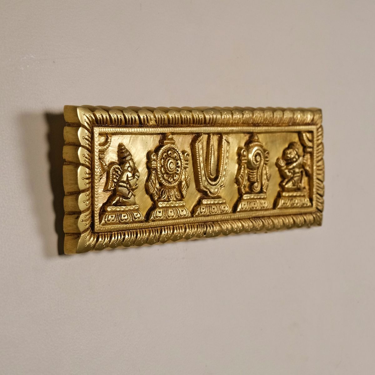 Buy Ekaa Handicrafts Brass Shankh Chakra Tilak Lord Vishnu Symbol Wall ...