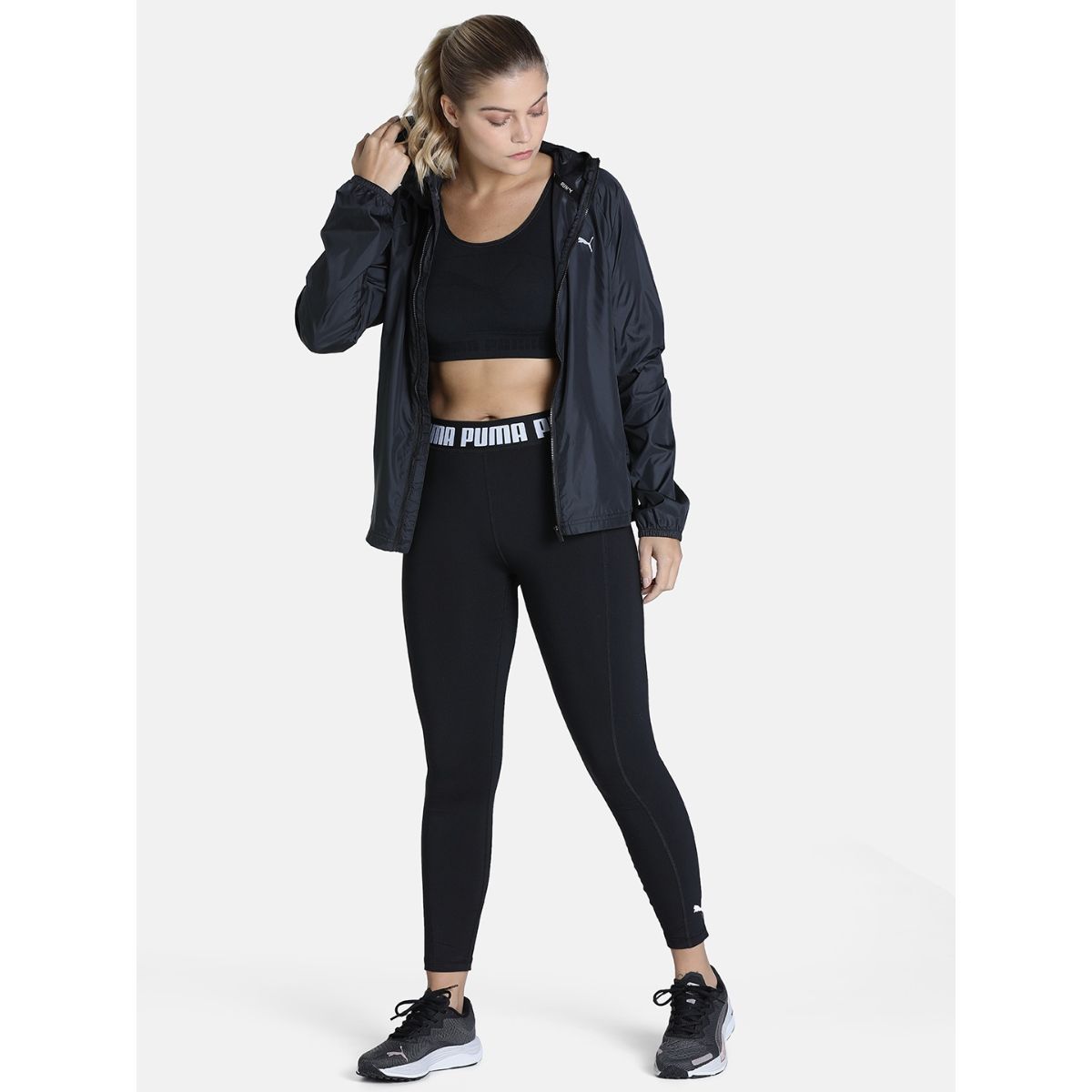 Buy Puma Uv Favourite Woven W Women Black Jacket Online