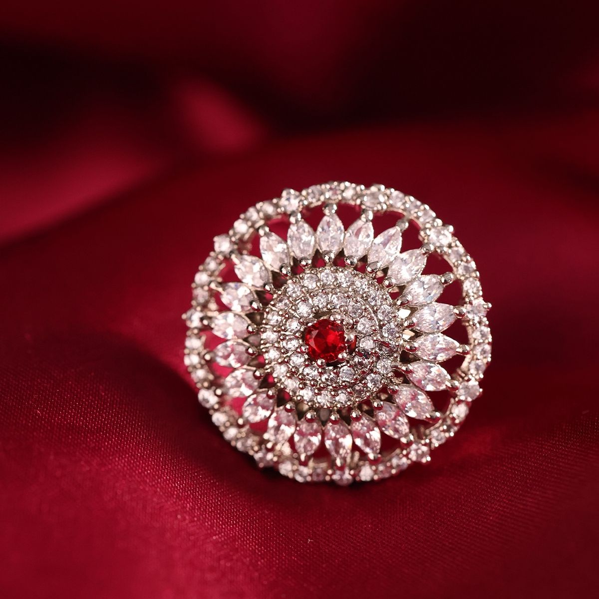 Gossip Shimmering Wheel of Fortune Ring: Buy Gossip Shimmering Wheel of ...