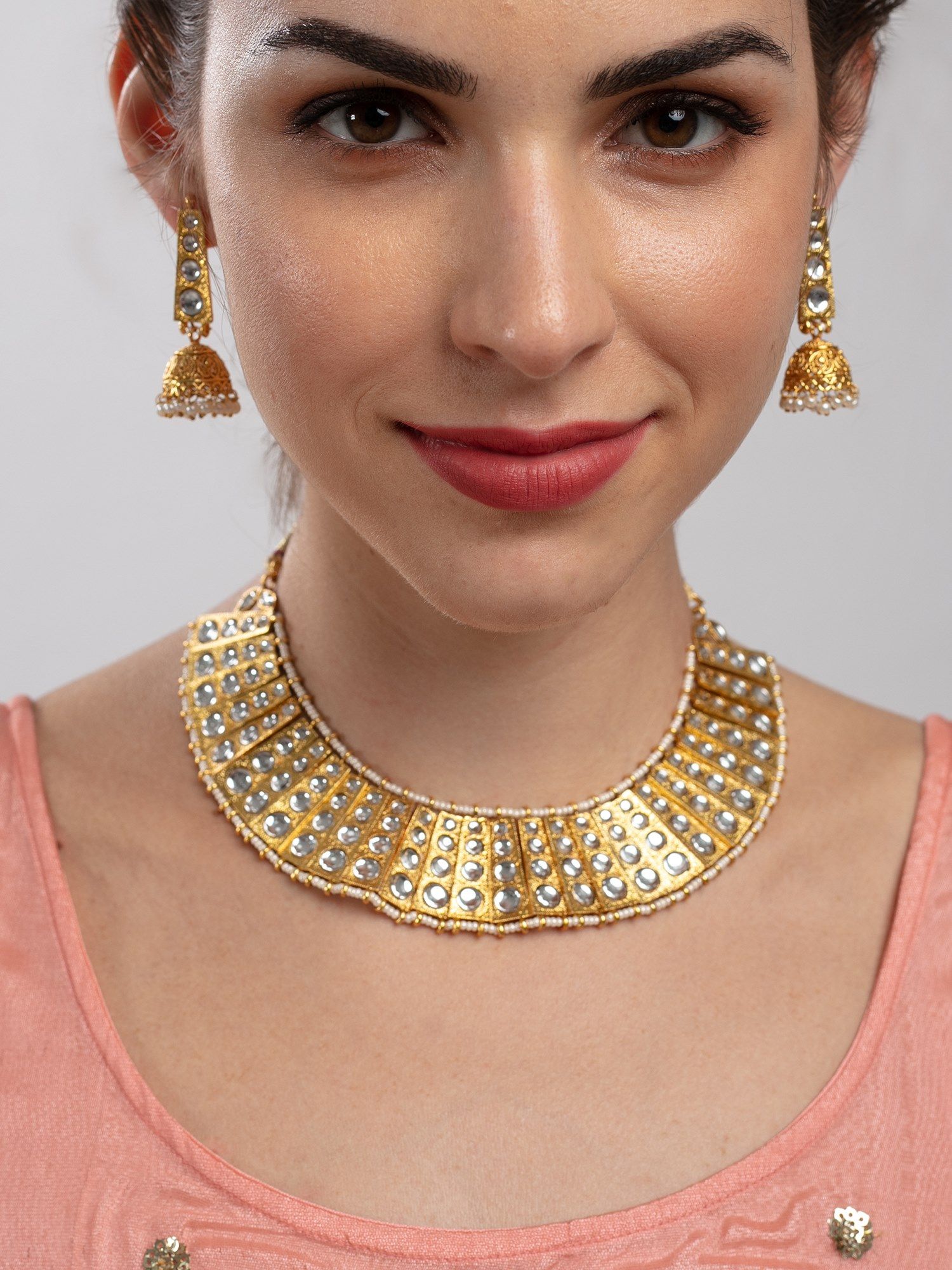 Buy Zaveri Pearls Gold Tone Kundan And Pearls Traditional Necklace