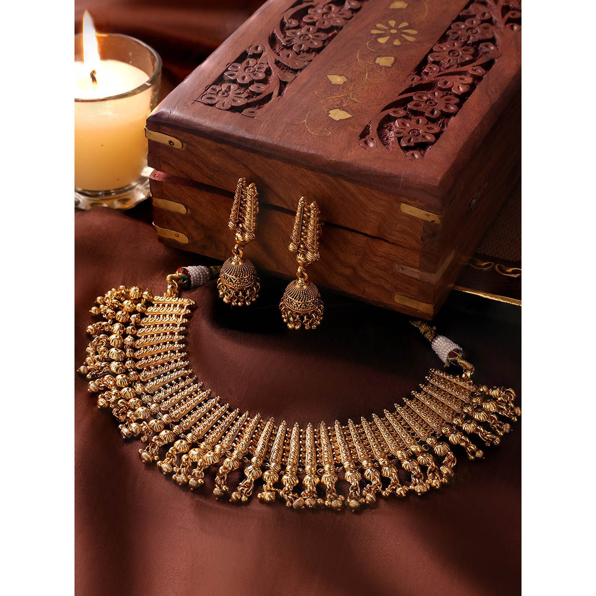 Buy Gossip Linear Reflection Necklace Set Online