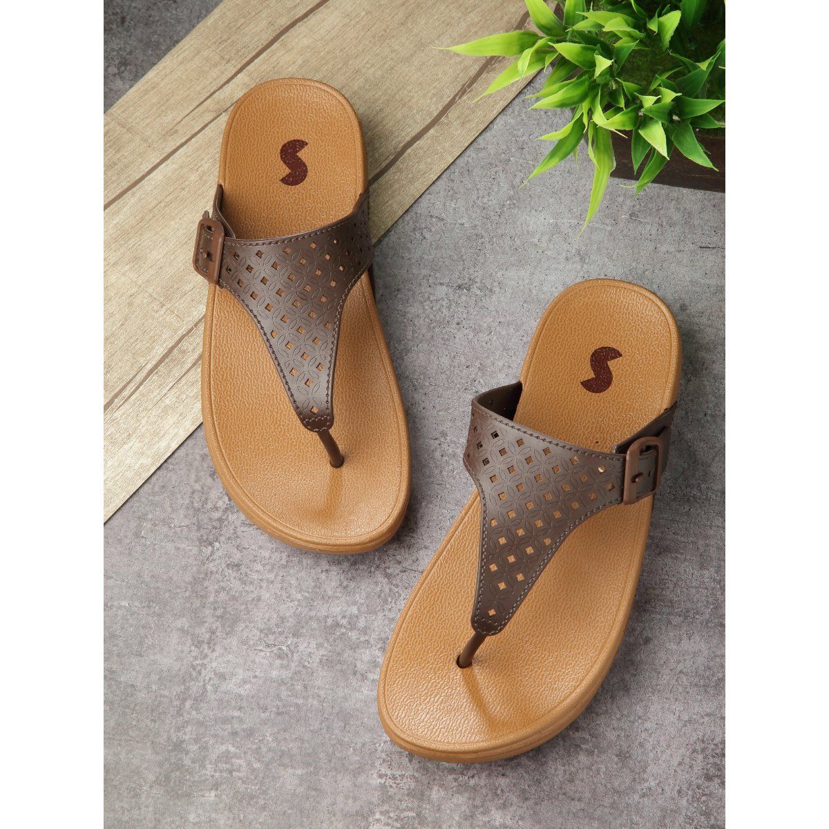 Buy SOLETHREADS Cherry Brown Solid Women Flip Flop Online