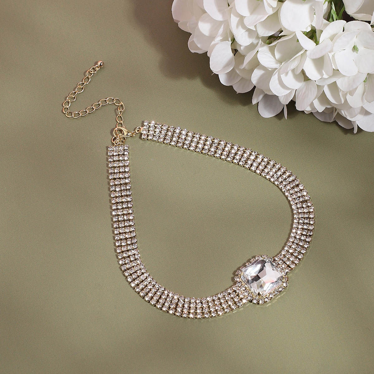 Buy SOHI Sophisticated Charms Refined Necklace Online