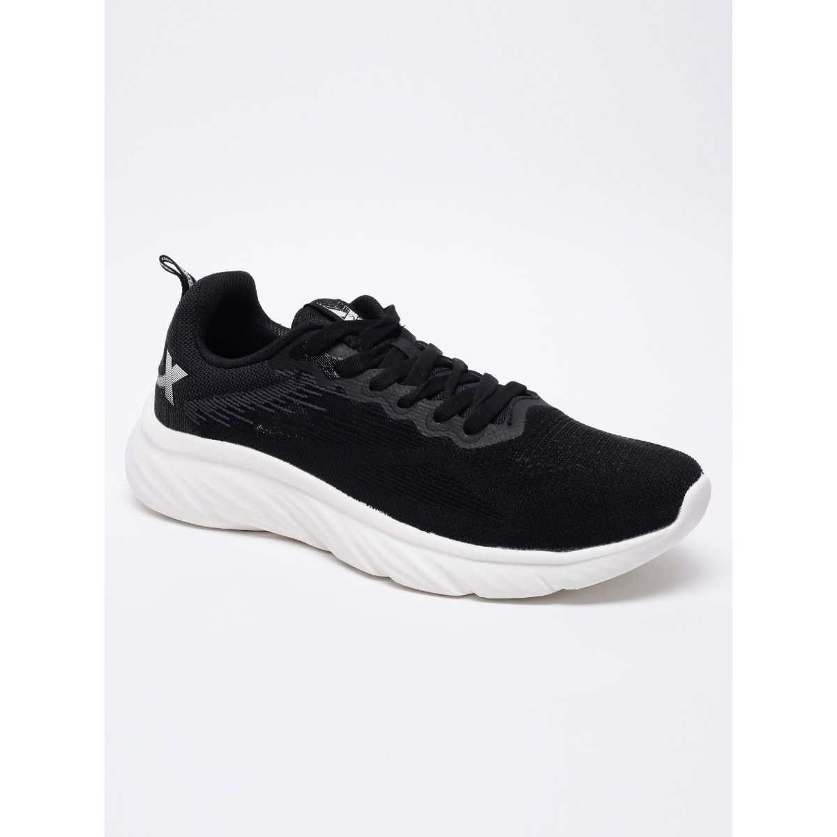 Buy Xtep Men Black Comfort Textured Running Shoes Online