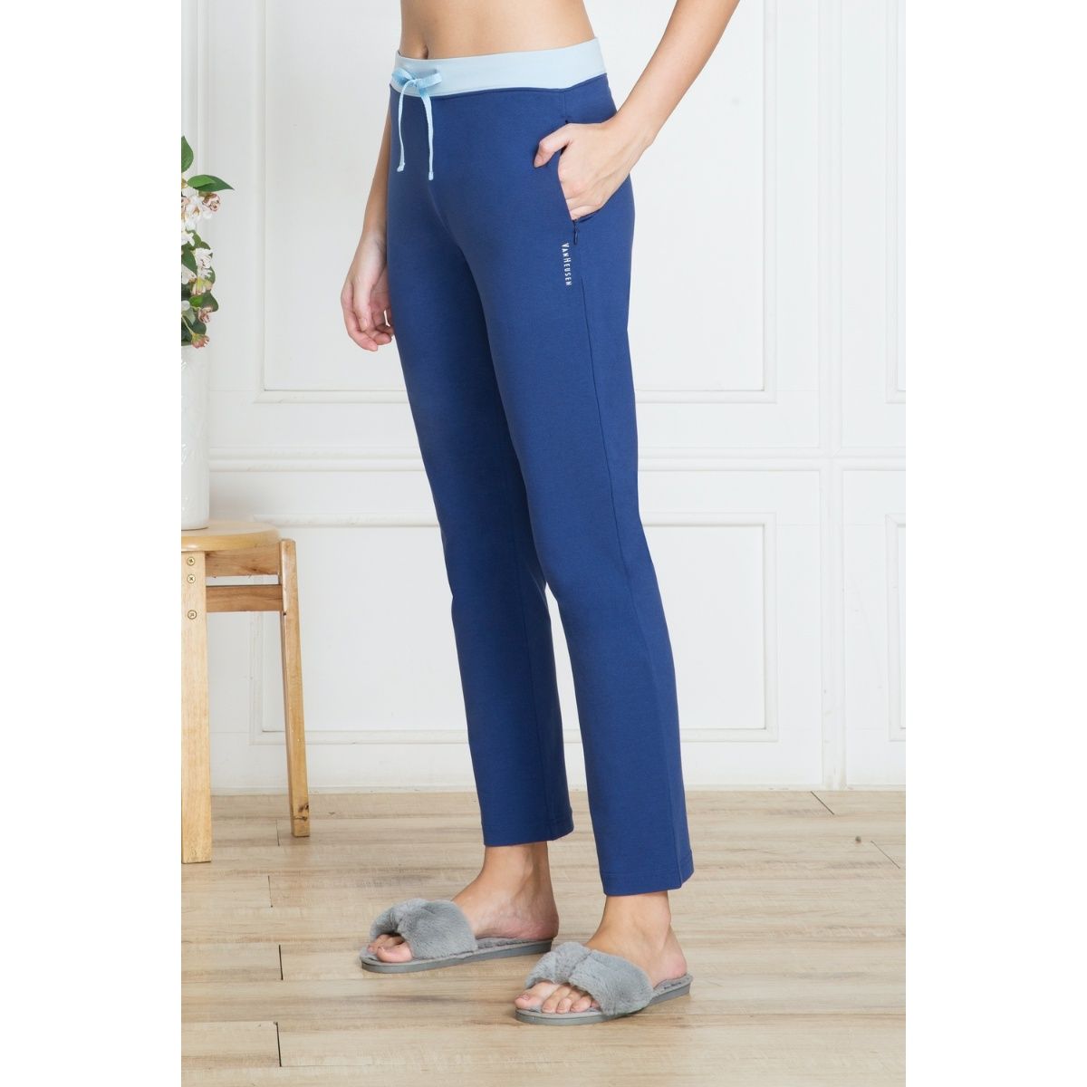 Van Heusen Woman Lingerie And Athleisure Live In Lounge Pants With