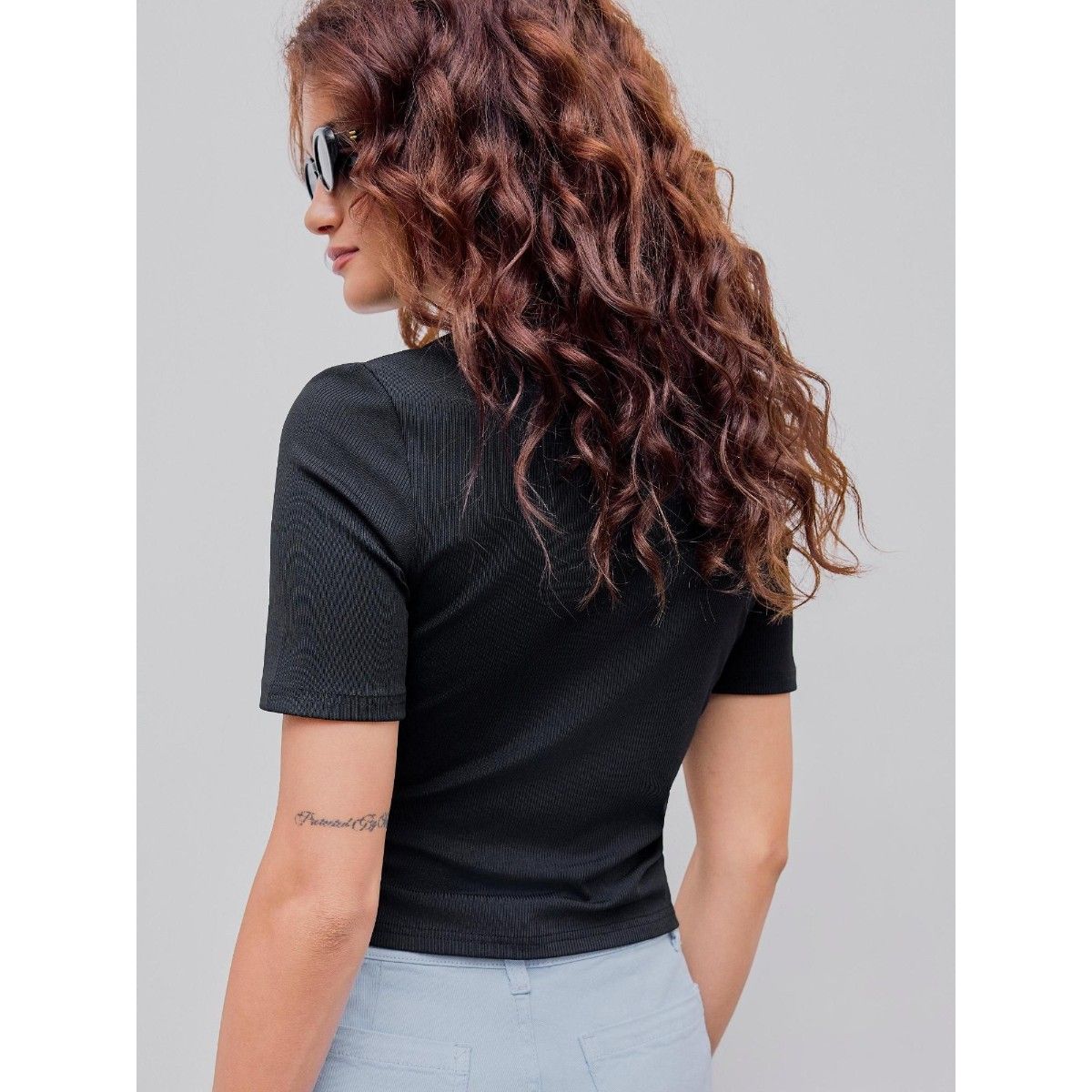 Buy Cider Round Neck Twist Solid Short Sleeve Tee Online