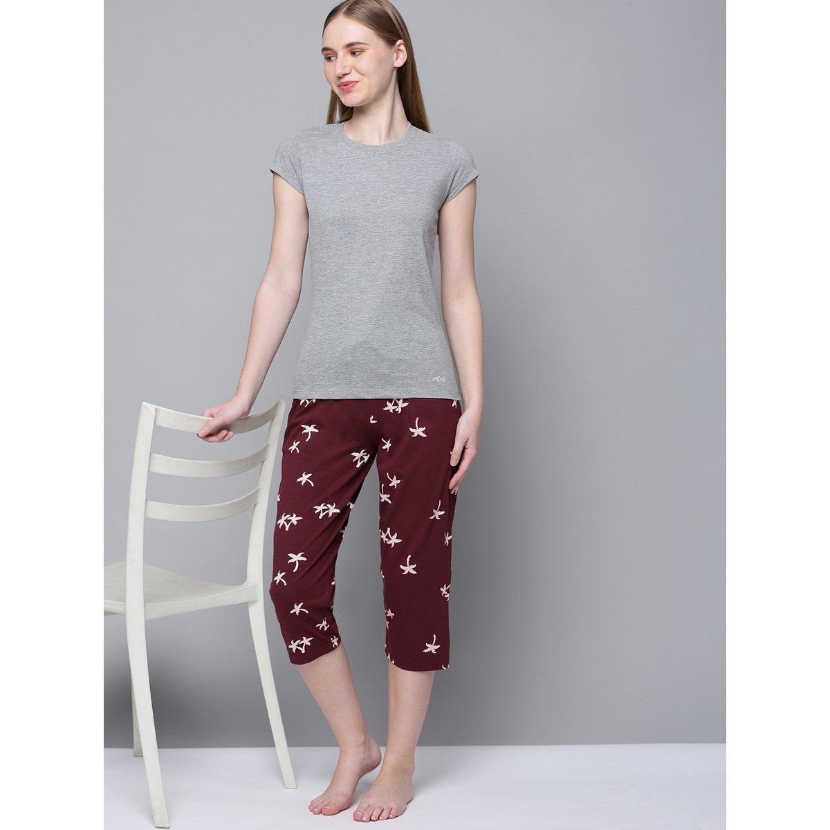 Kryptic Women Maroon Printed Regular Fit Cotton Capris (Pack of 2): Buy ...