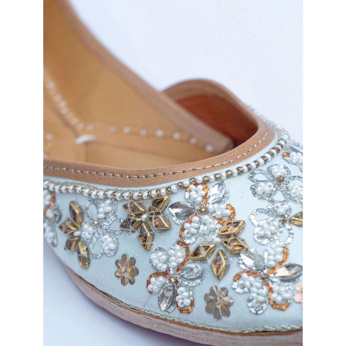 Buy NR BY NIDHI RATHI Embellished Off White Juttis Online