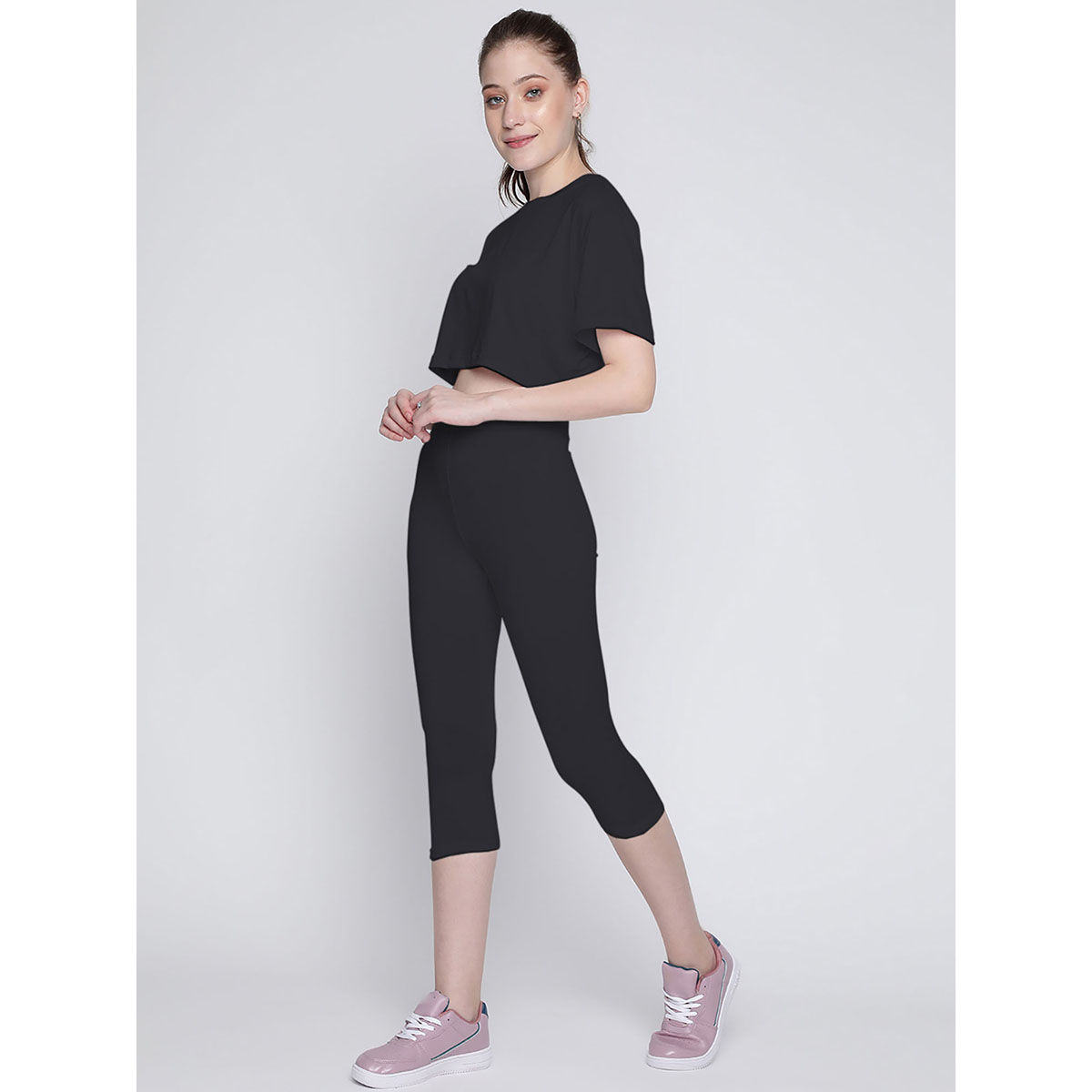 Buy Wear Jukebox Flow Fit Adapt Crop Top & Tights for Women Black (Set ...