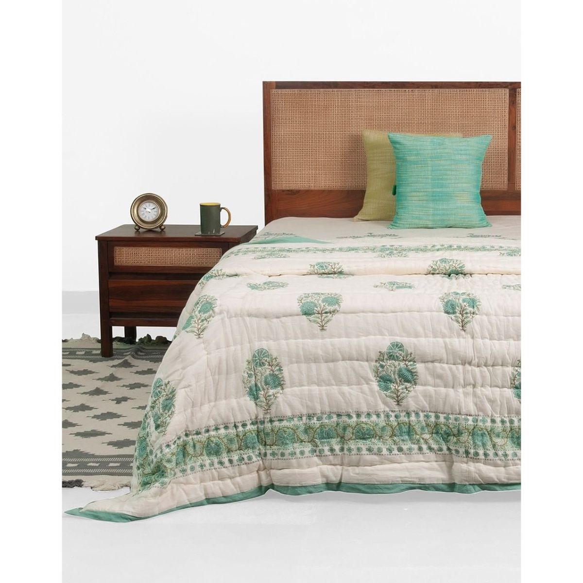 Buy Fabindia Meghna Cotton Floral Quilt Online