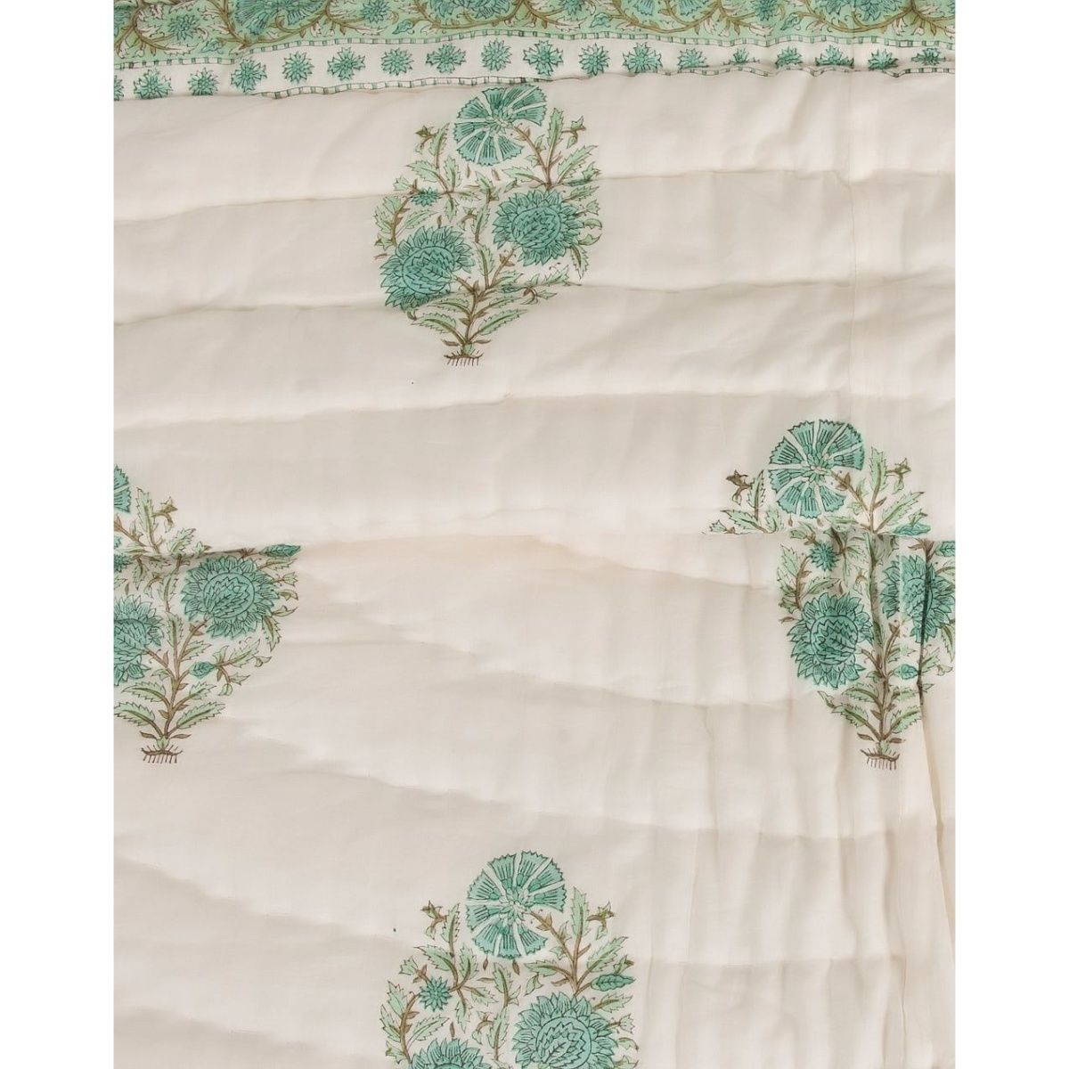 Buy Fabindia Meghna Cotton Floral Quilt Online