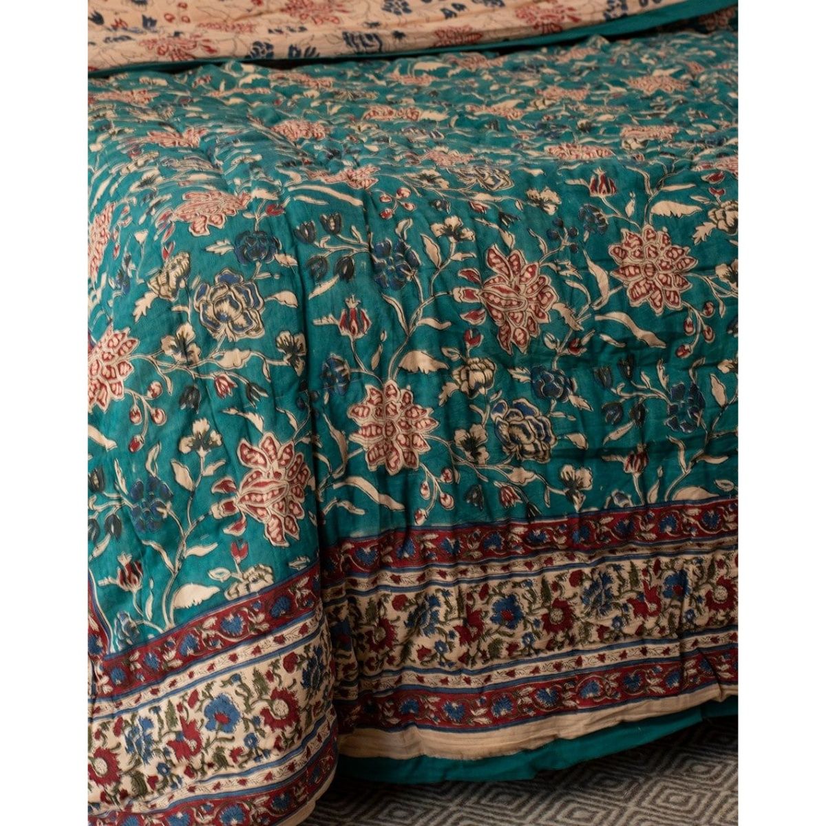 Buy Fabindia Mehulika Cotton Floral Quilt Online
