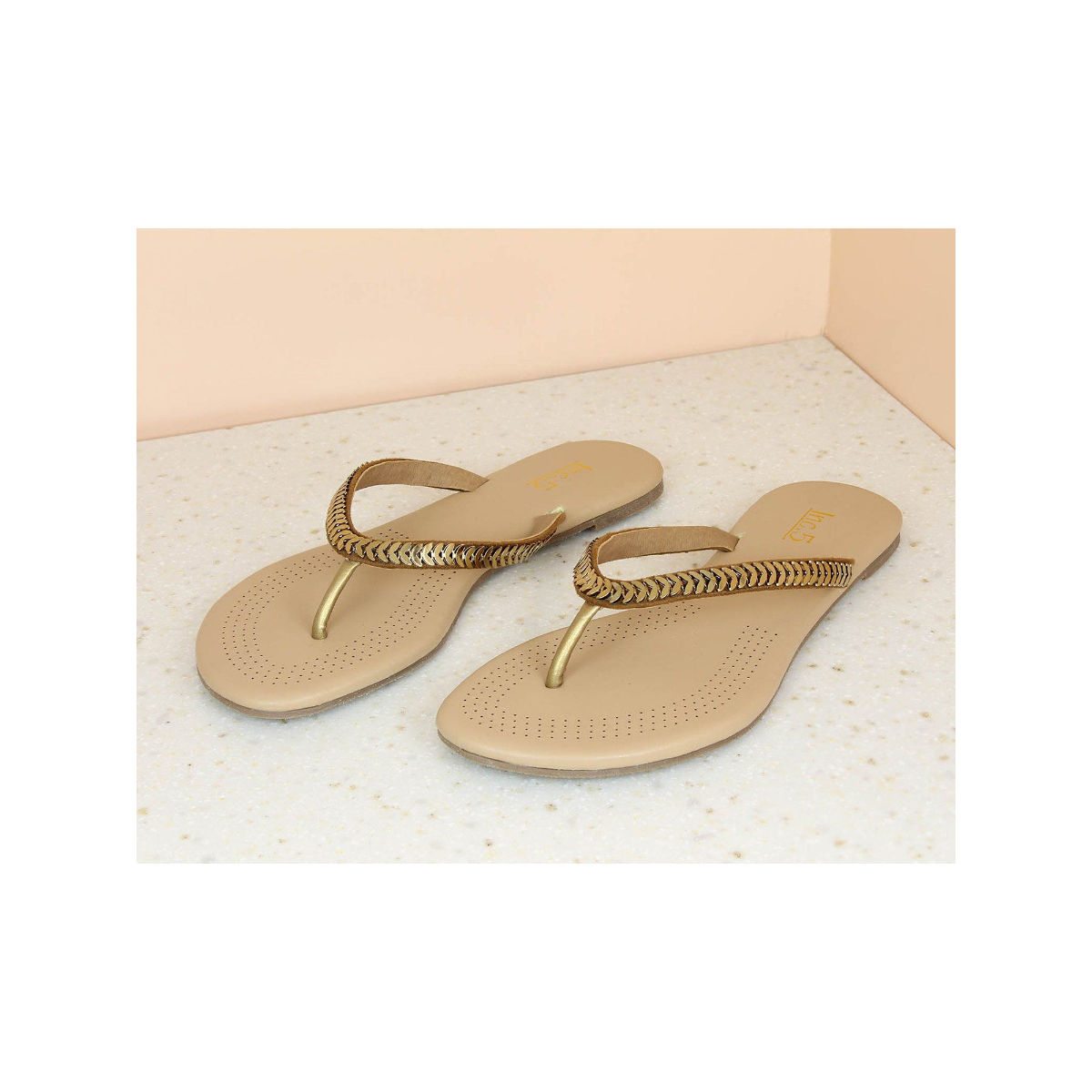 Inc.5 Solid Gold Flat: Buy Inc.5 Solid Gold Flat Online at Best Price ...
