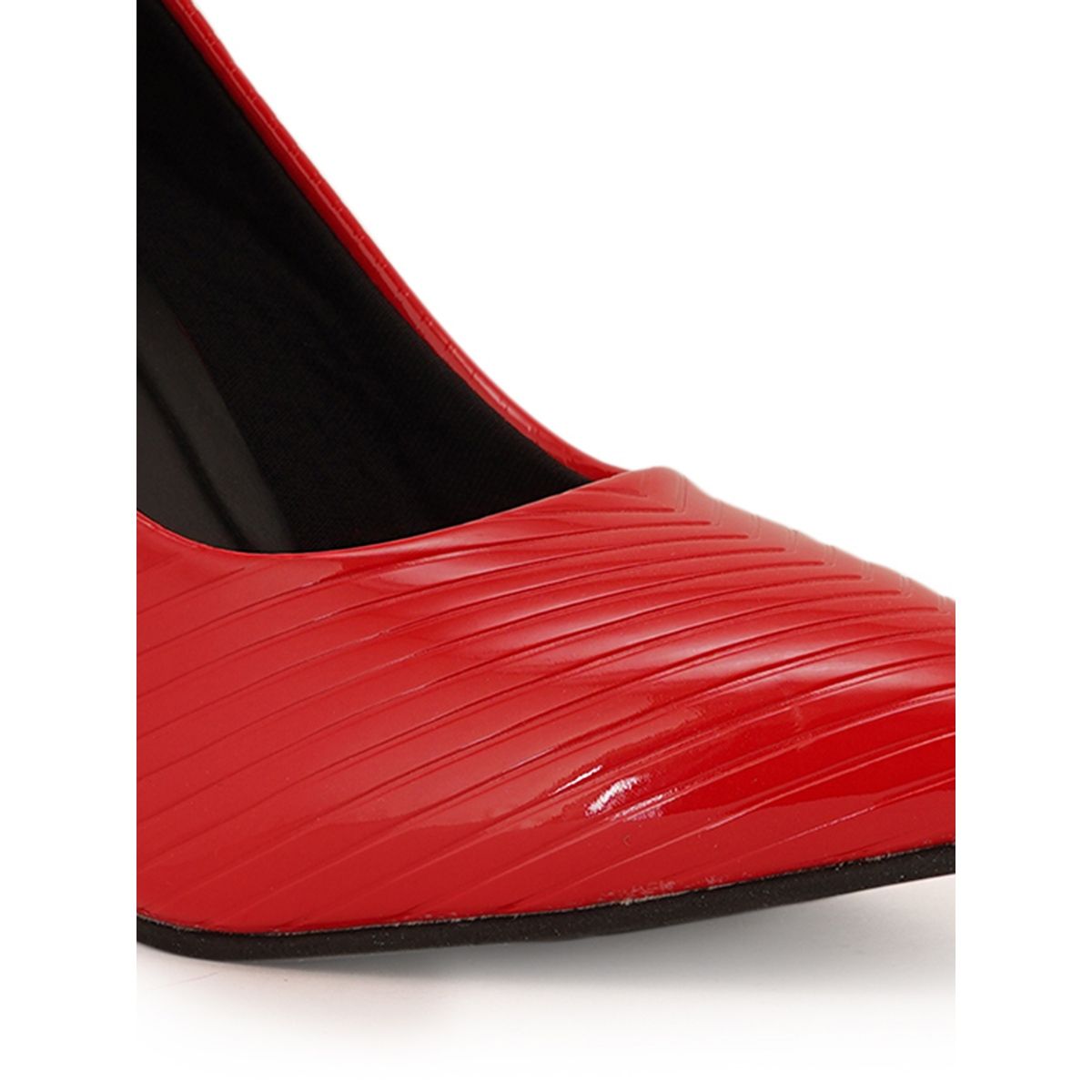 Buy ELLE Red Women Slip On Pumps Online