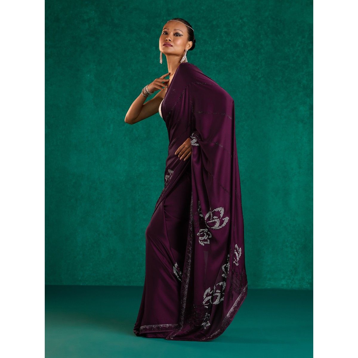 Gajra Gang by Nykaa beauty Magenta Dainty Tulips Zircon Crystals Flowy ...