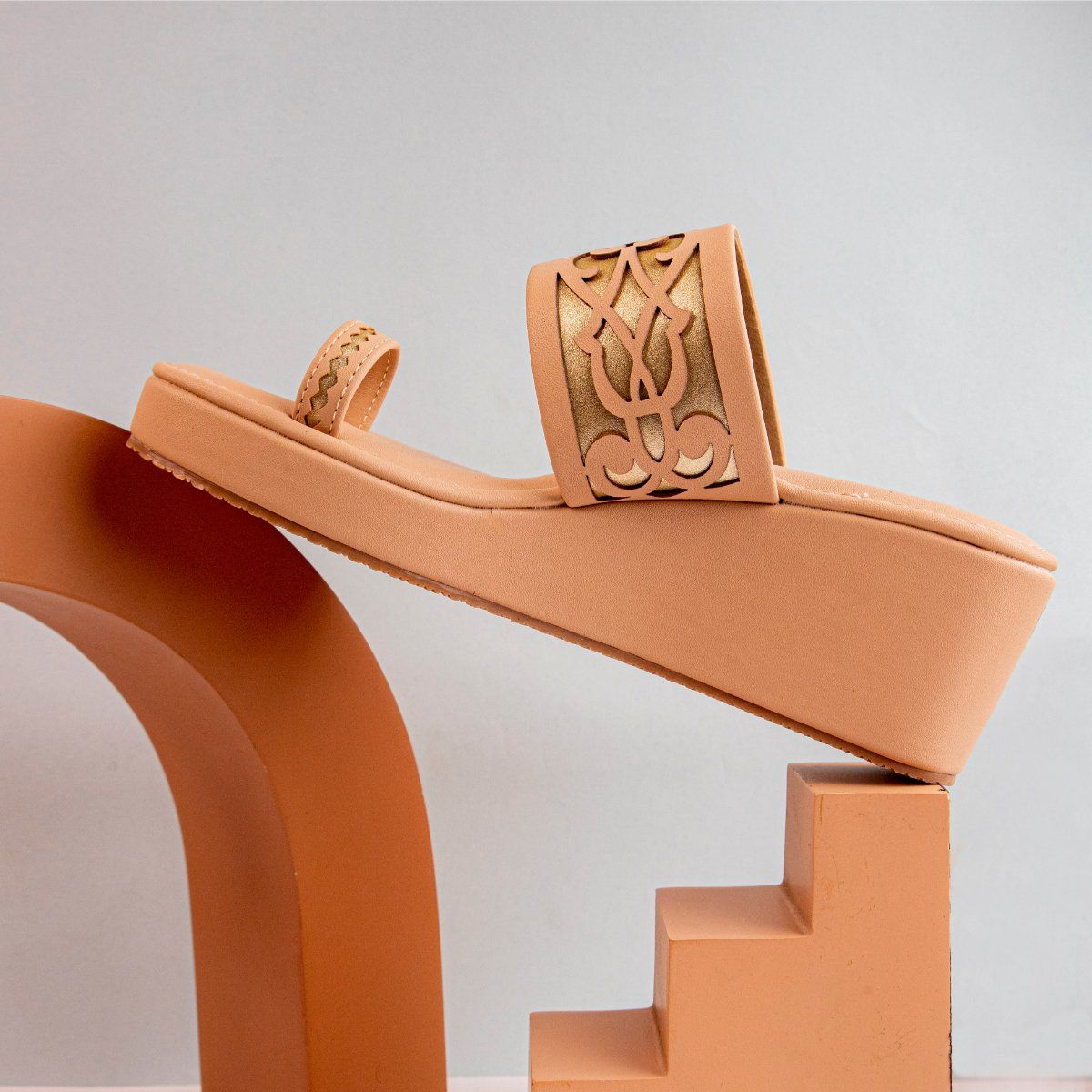 Buy Tic Tac Toe Nude Laser Cut Angootha Wedge Online