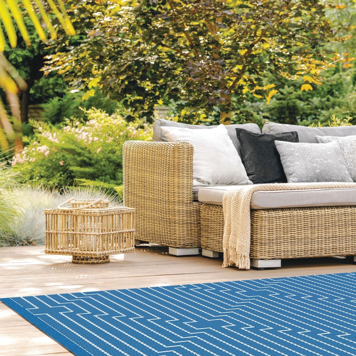 HomeTown Fiesta Multi Purpose Outdoor Mat (Chatai) 120X180 cm in Navy ...
