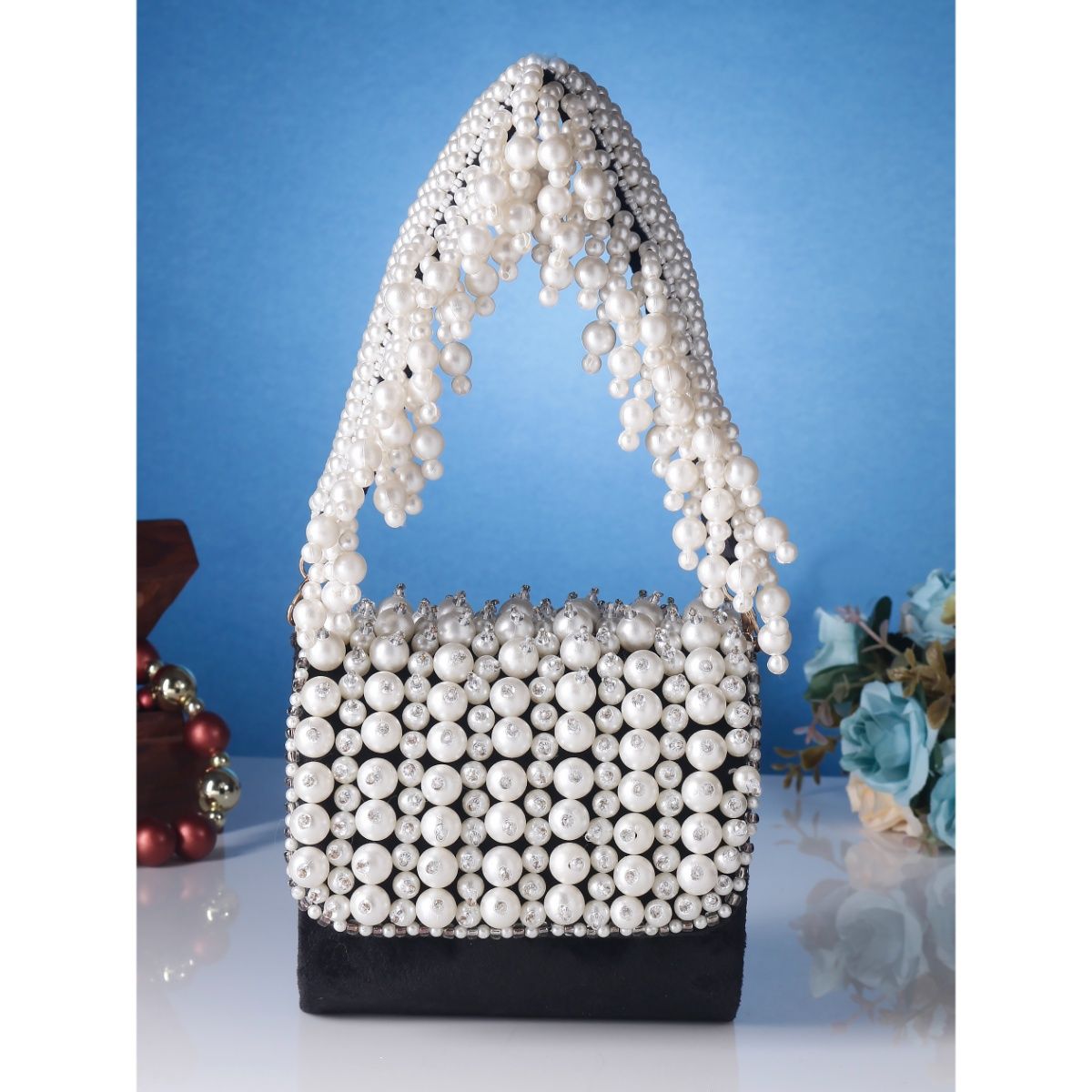 Buy SWISNI Black Moti Mini Flap Clutch Bag (S) Online