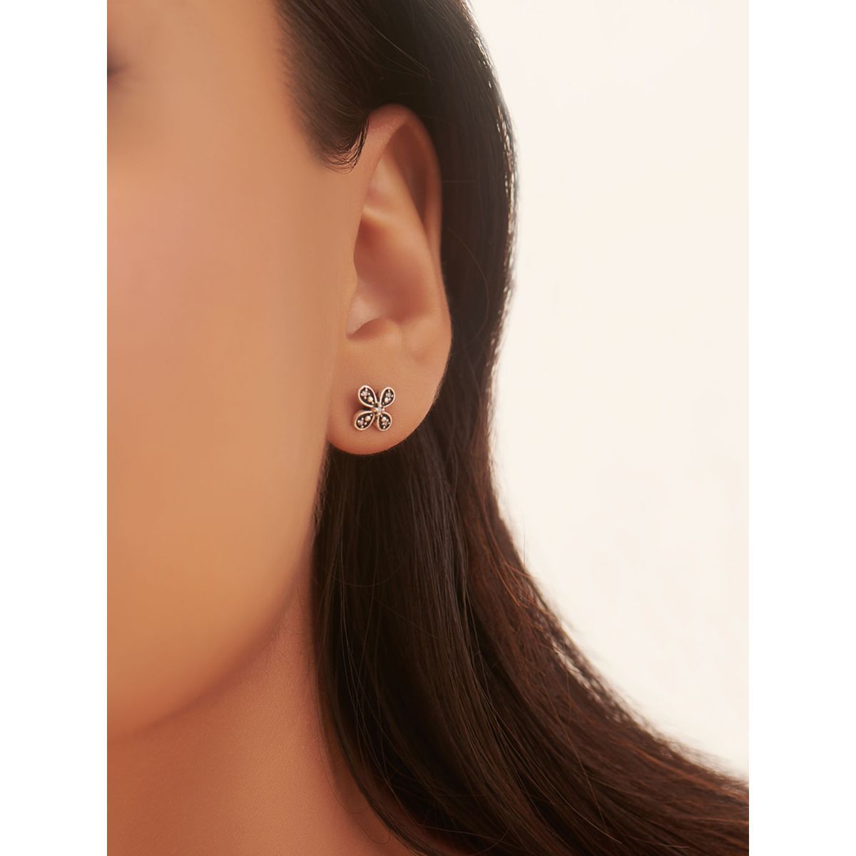 Buy Shaya by CaratLane A New Bloom Flower Earrings in 925 Silver Online