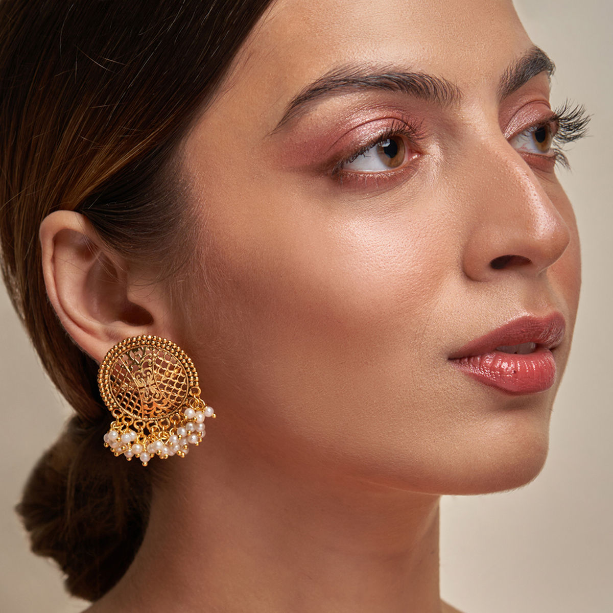 Buy Azai by Nykaa Fashion Combo Of Gold Earring with Pearl Drops and ...