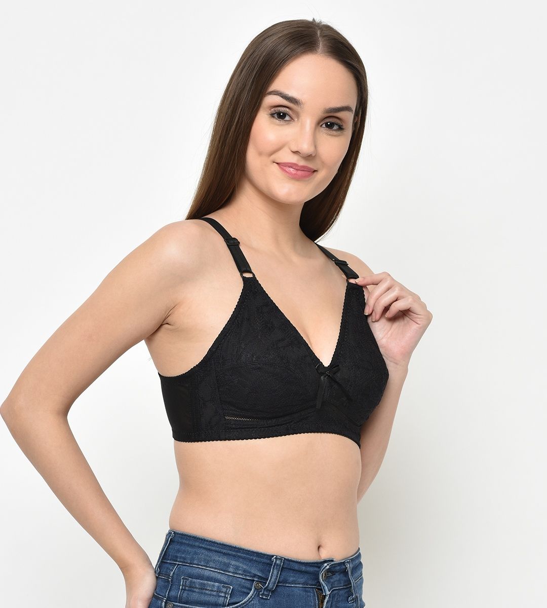 Buy Da Intimo Non Padded Lacy Bra - Black Online