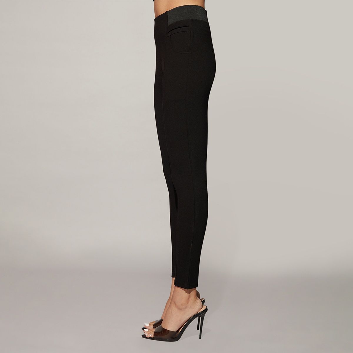 Buy Twenty Dresses by Nykaa Fashion Basics Black Solid Fitted Jeggings Online