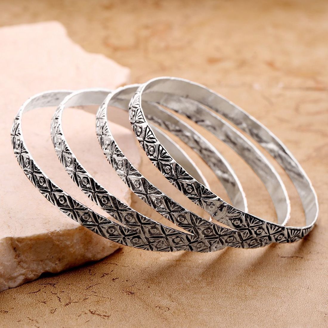 Priyaasi Set Of 4 Silver-Plated Oxidised Textured Bangles: Buy Priyaasi ...