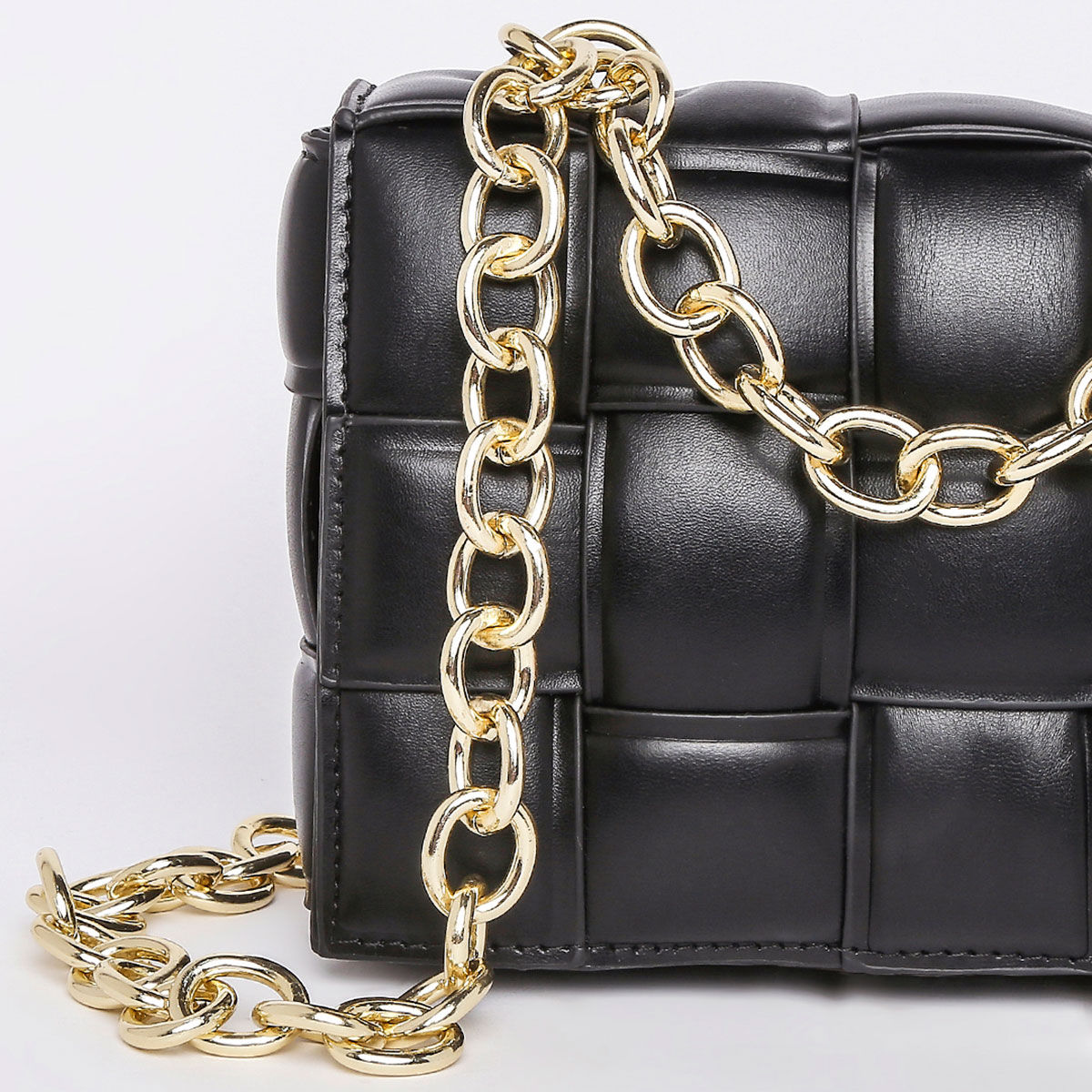 Buy RSVP by Nykaa Fashion Black My Secret Keeper Crossbody Bag Online