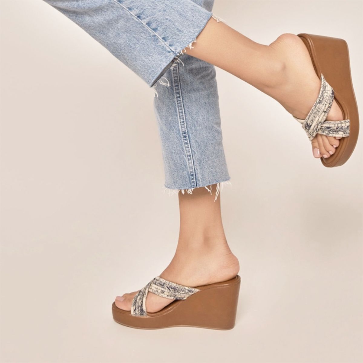 Buy THE CAI STORE Oceanic Printed Wedges Silver Online
