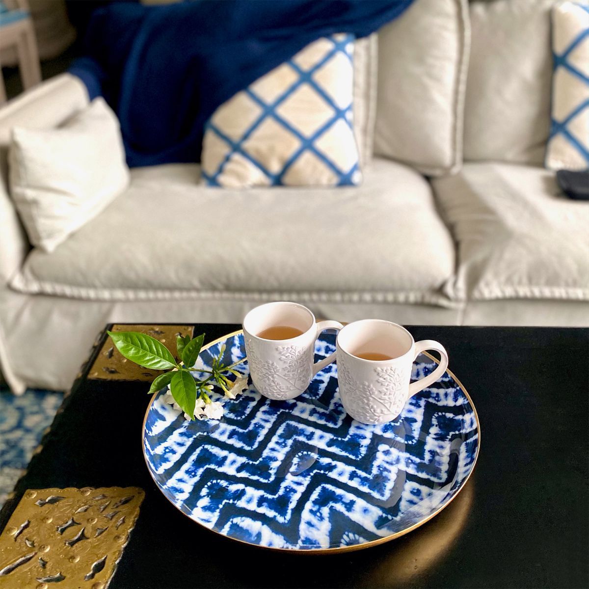 Buy Faaya Gifting Round Serving Tray - Bali Falls Online