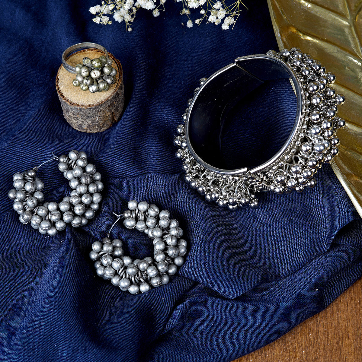 Teejh Sara Metallic Silver Oxidised Jewellery Gift Set: Buy Teejh Sara ...