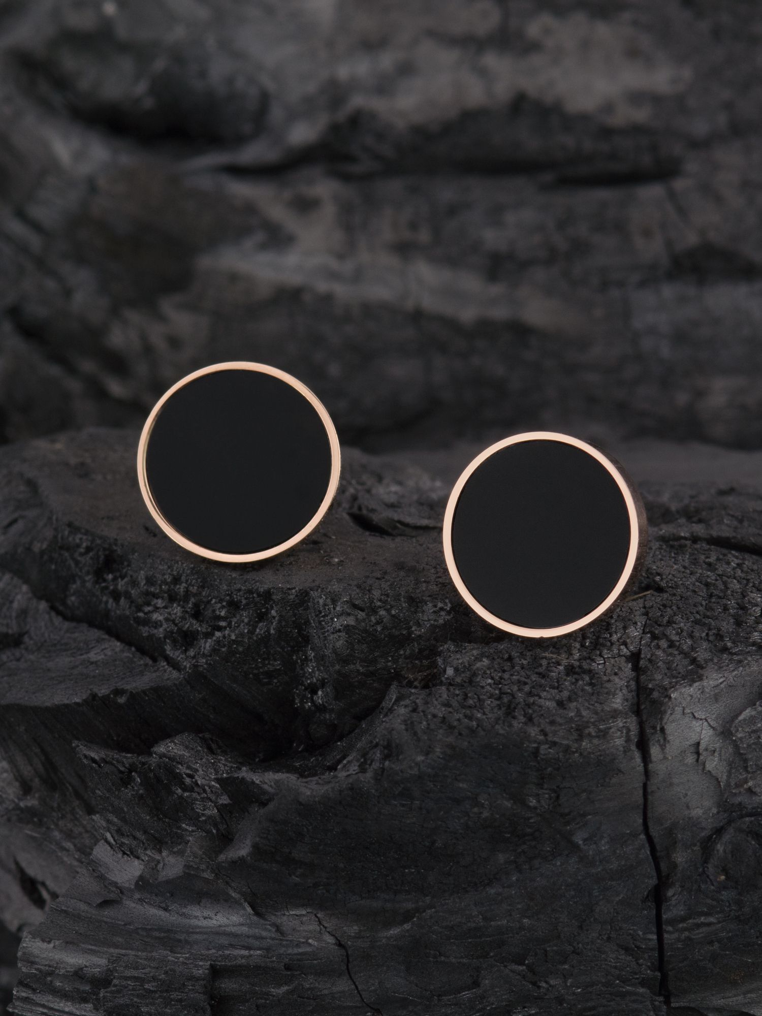 Buy E2O Round Black Stud Earring Online