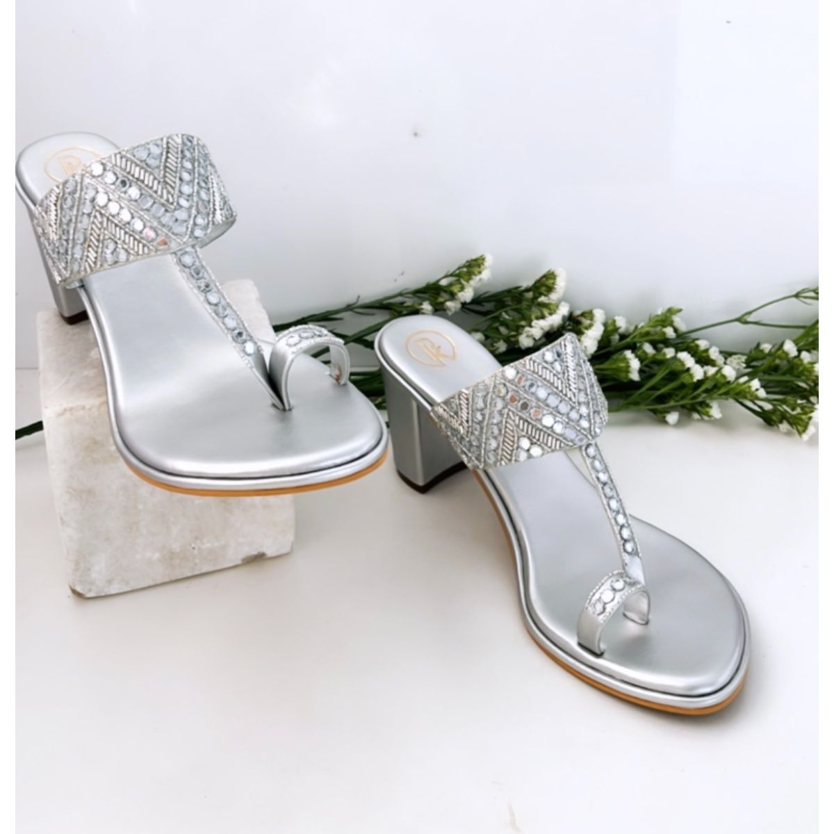 PREET KAUR Silver Sheesha Block Heels Kolhapuri: Buy PREET KAUR Silver ...