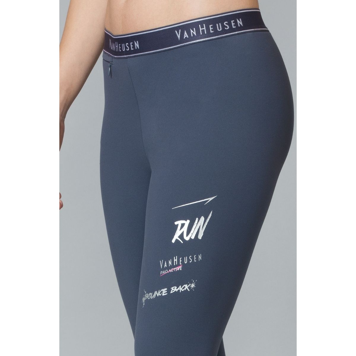 Van Heusen Proactive Women Blue Snug Fit Stretchable 7/8th Leggings ...