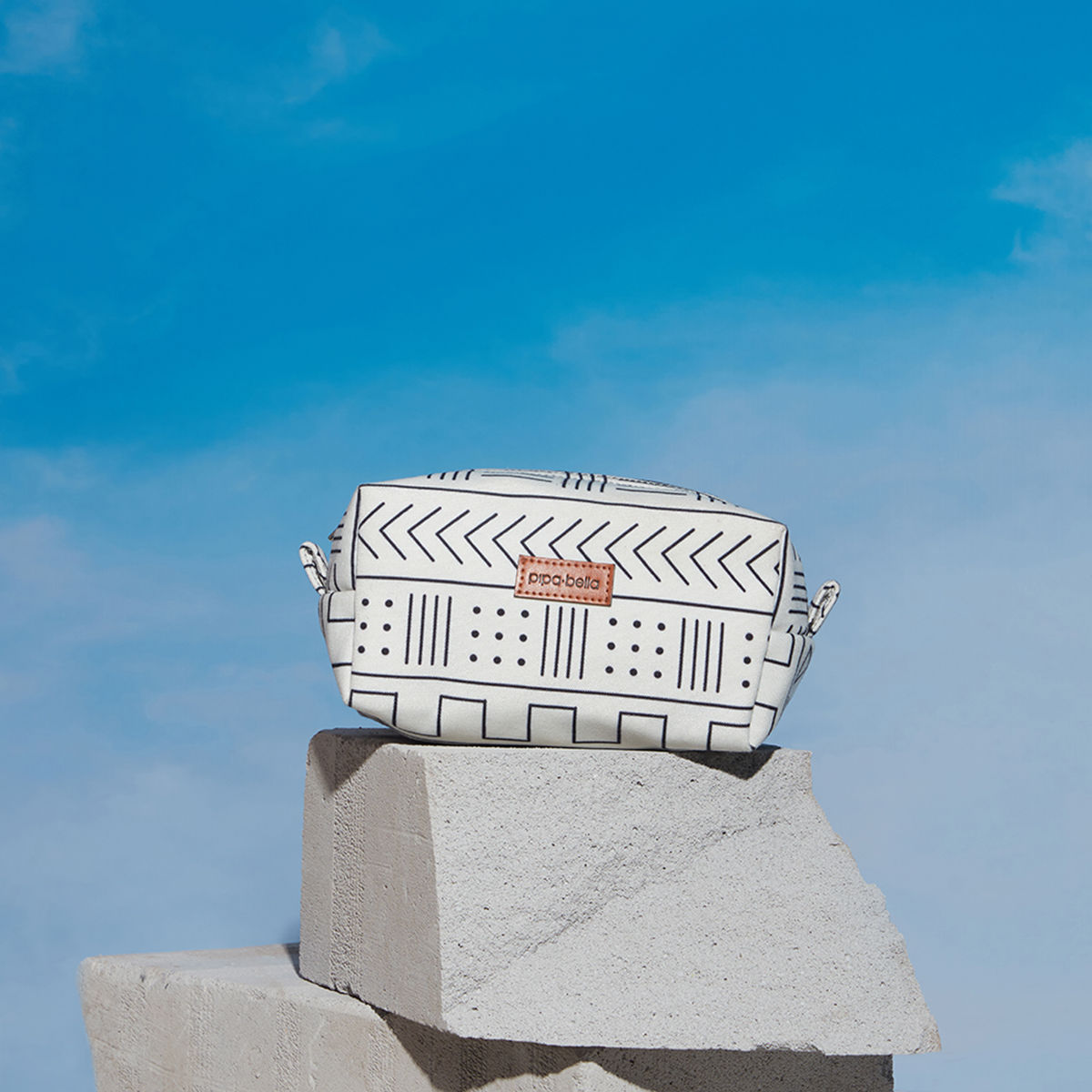 Buy Elegant White Geometric Kate Rectangular Travel Pouch Online