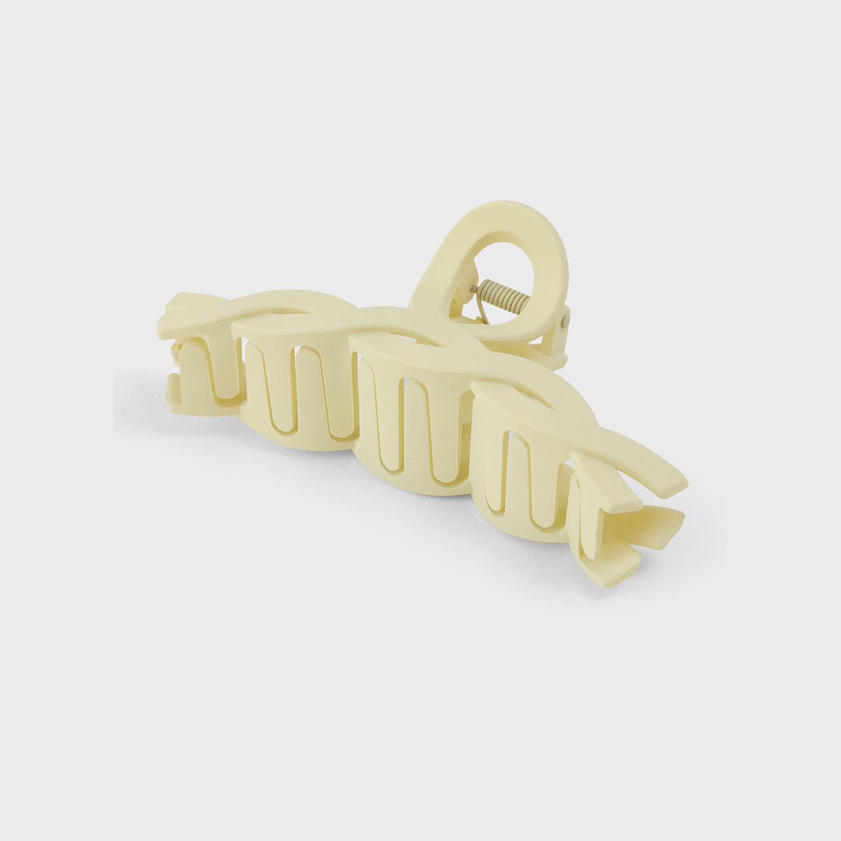 Buy MIXT by Nykaa Fashion Yellow Solid Oversized Intertwined Hair Claw ...