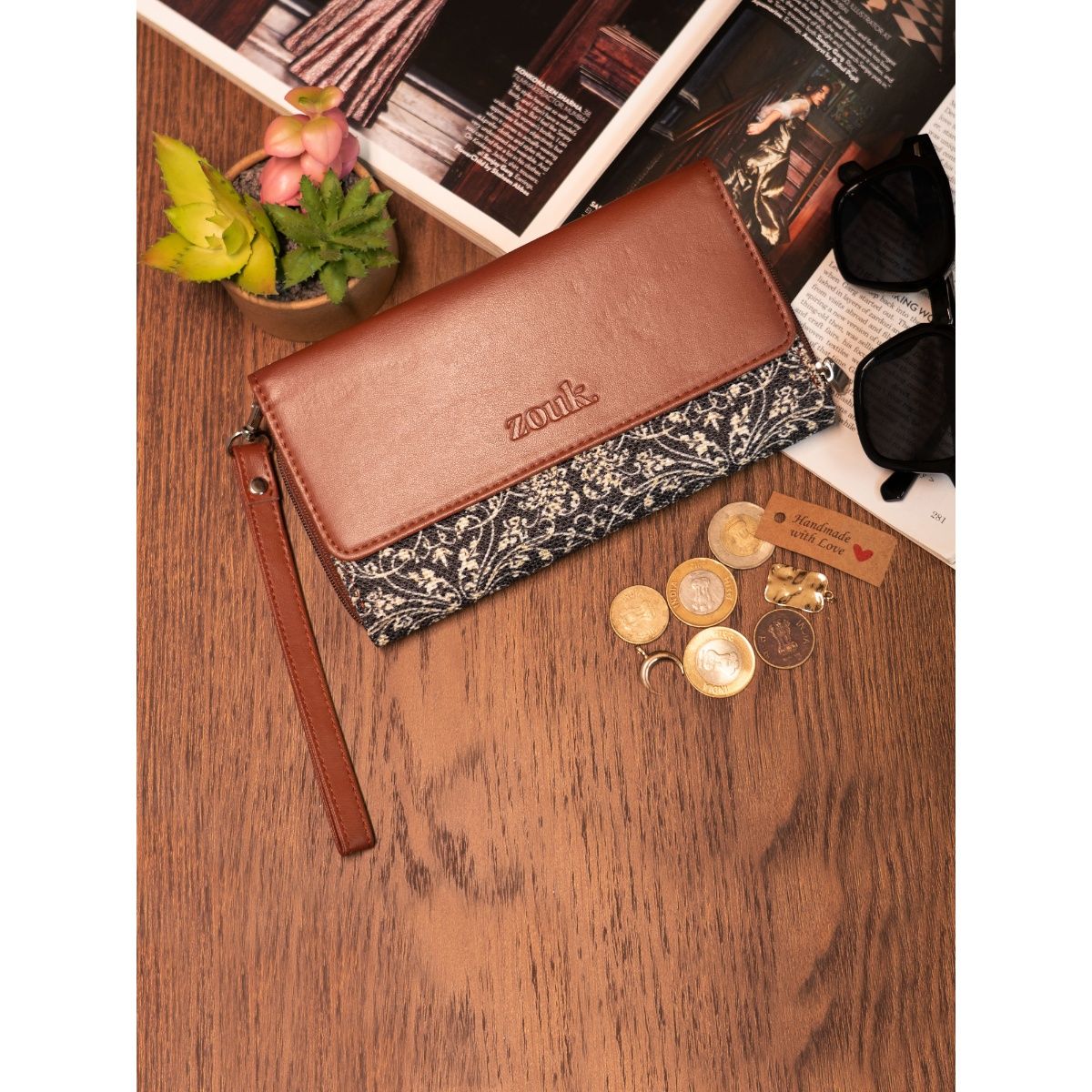 Buy Zouk Women Black Wristlet Wallet Online