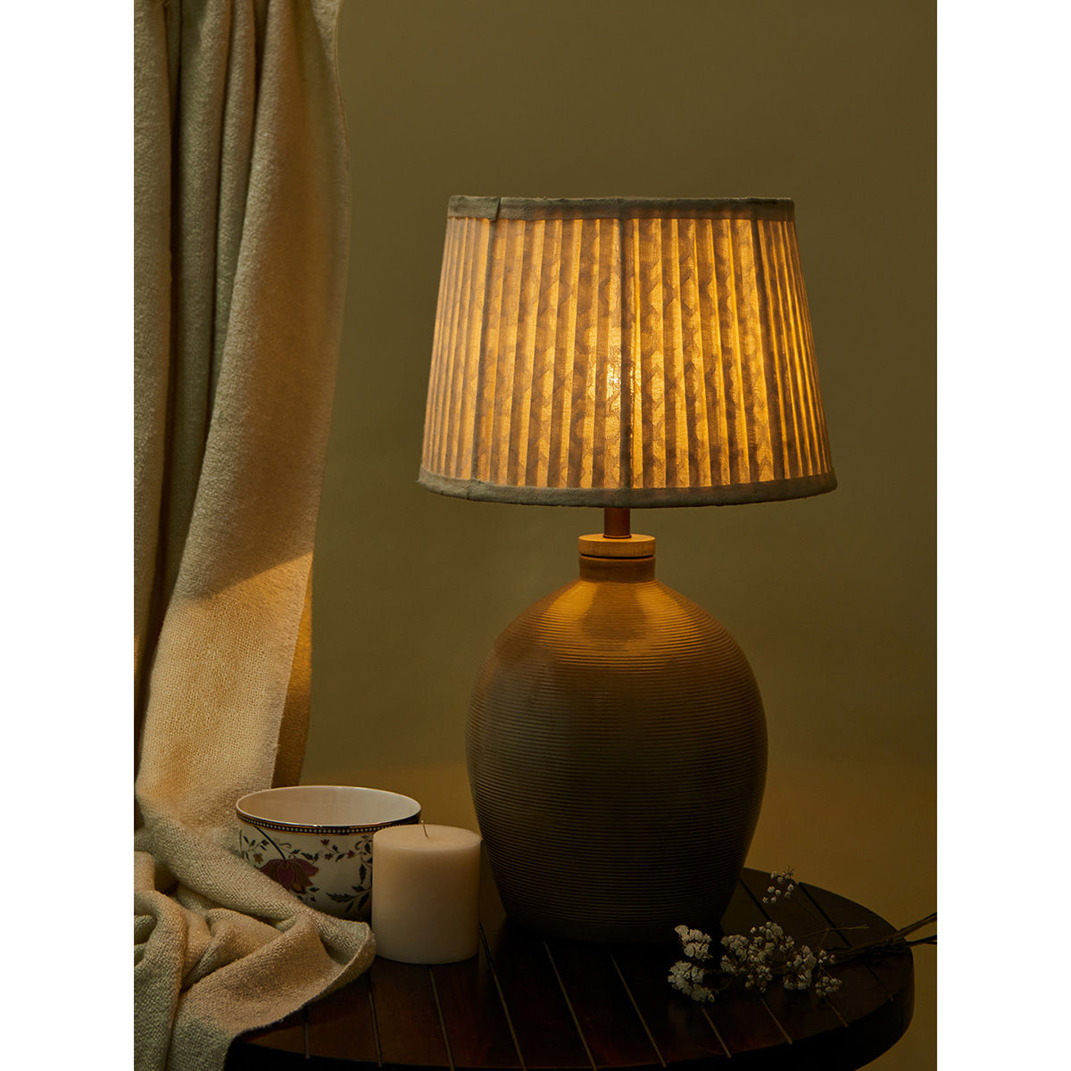 Buy Fabindia Ajna Ayira Terracotta Table Lamp Online