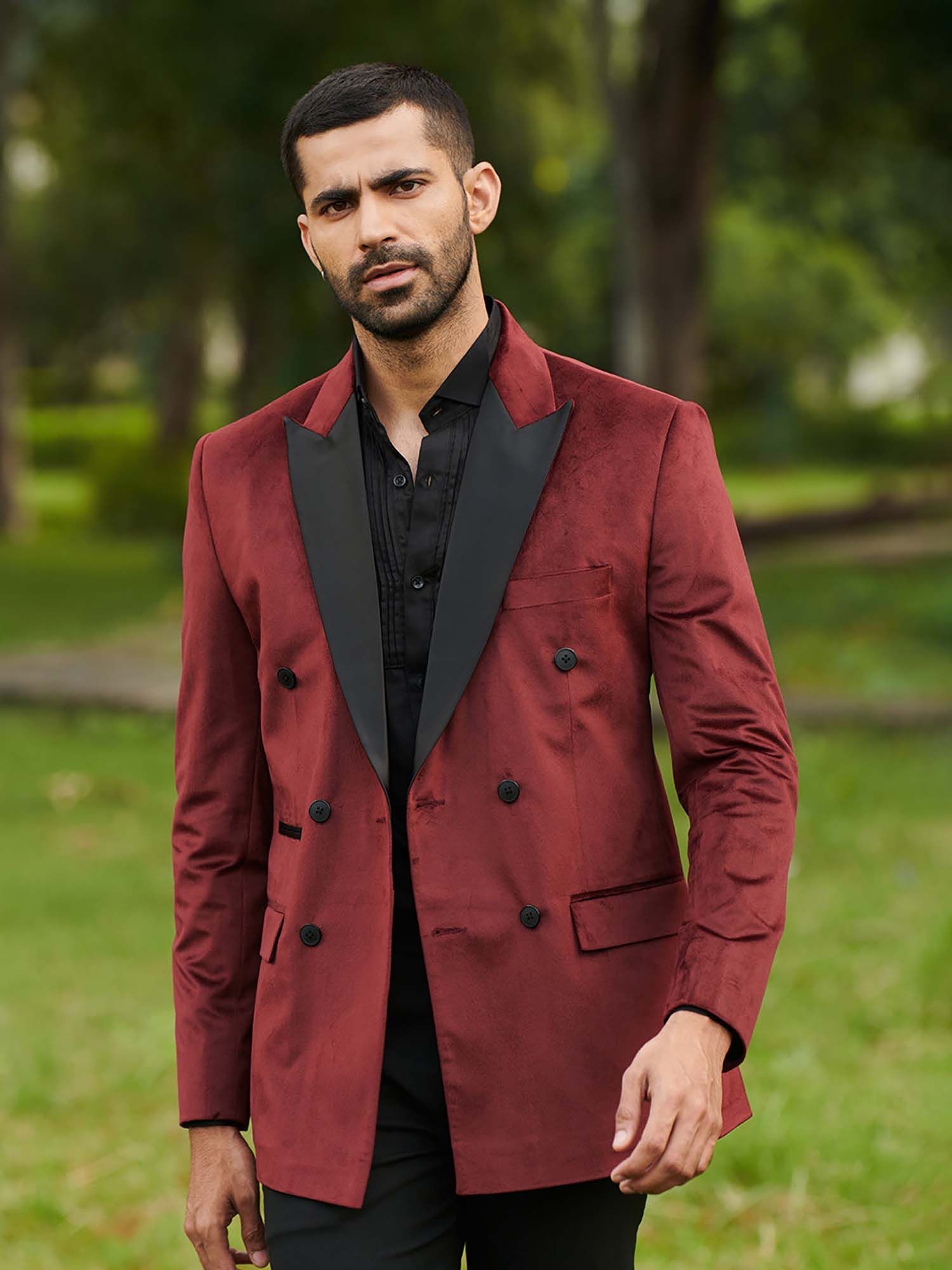 Buy MR BUTTON Maroon Double Breasted Slim Fit Velvet Blazer Online