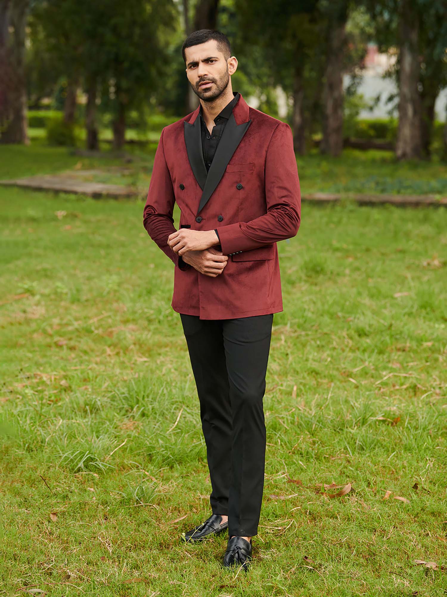 Buy MR BUTTON Maroon Double Breasted Slim Fit Velvet Blazer Online