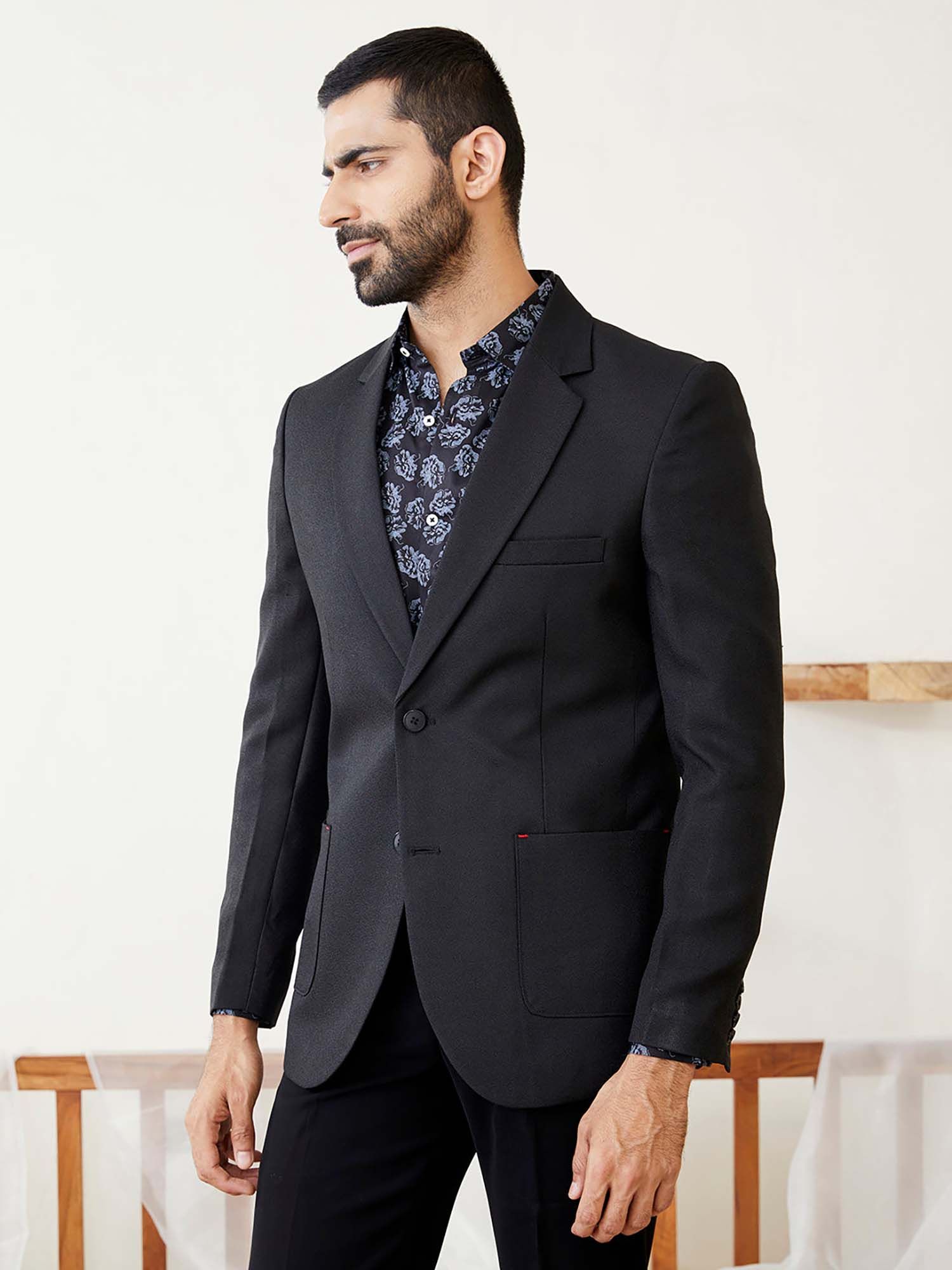 Buy MR BUTTON Men Black Tailored Fit Single Breasted Formal Blazer Online