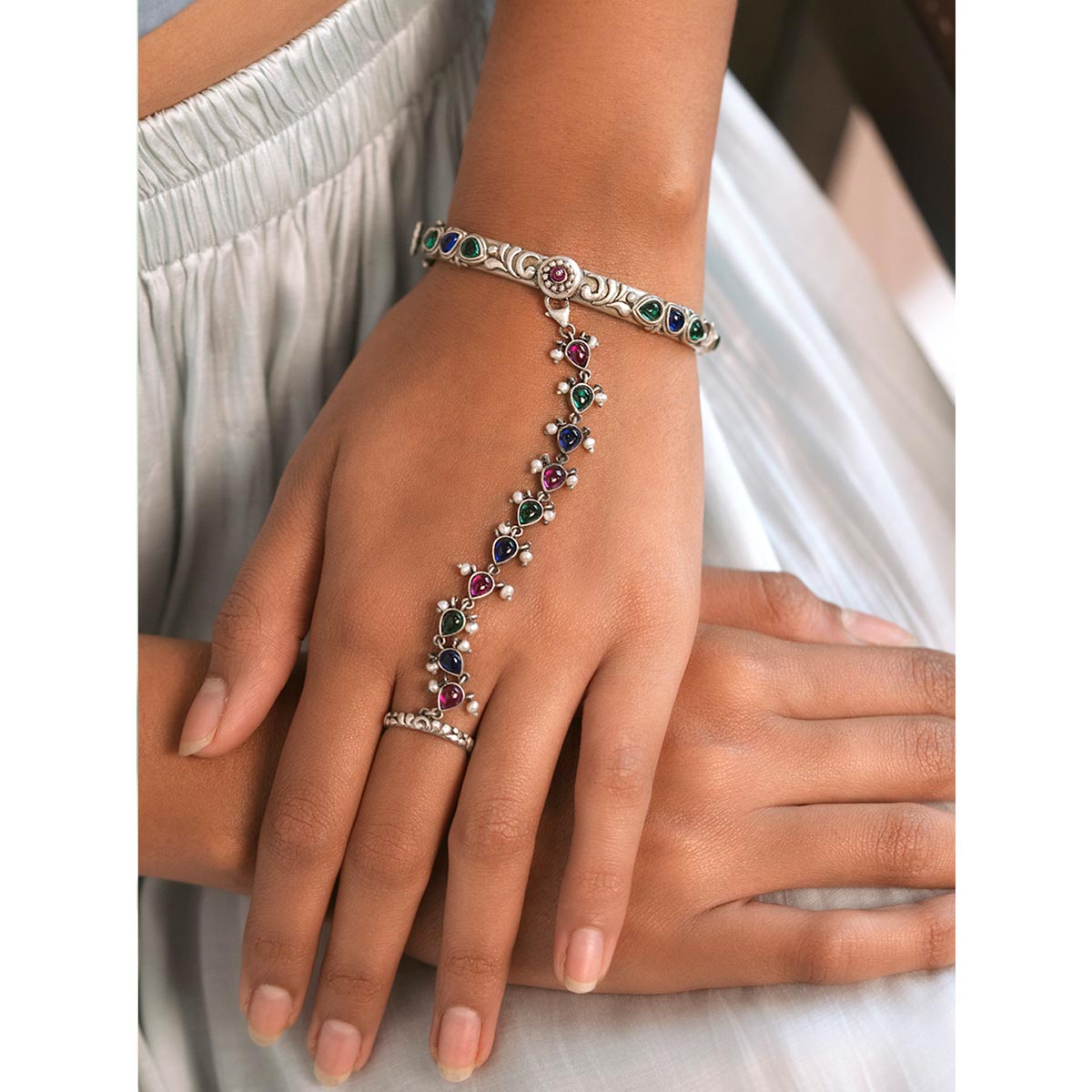 Buy Shaya by CaratLane Feeling Dhuniya Oxidised Bracelet in 925 Silver ...