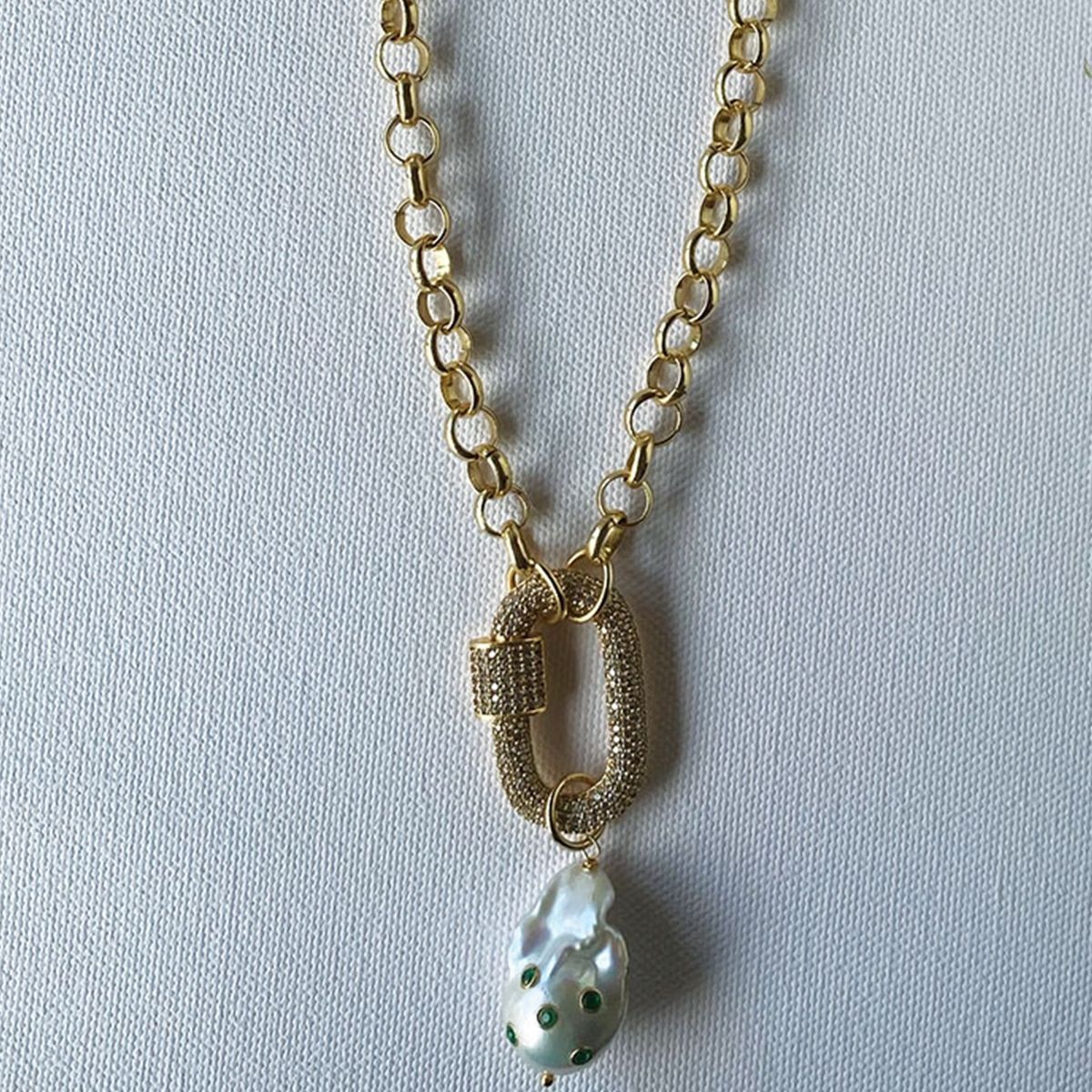 Buy Tipsyfly Crystal Lock Baroque Pendant Online